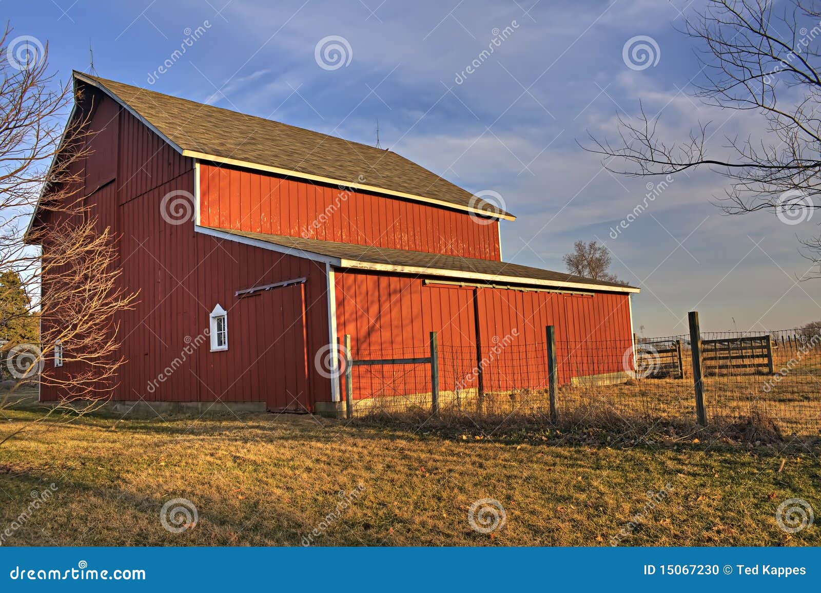 Barn and Pasture stock photo. Image of prairie, fence - 15067230