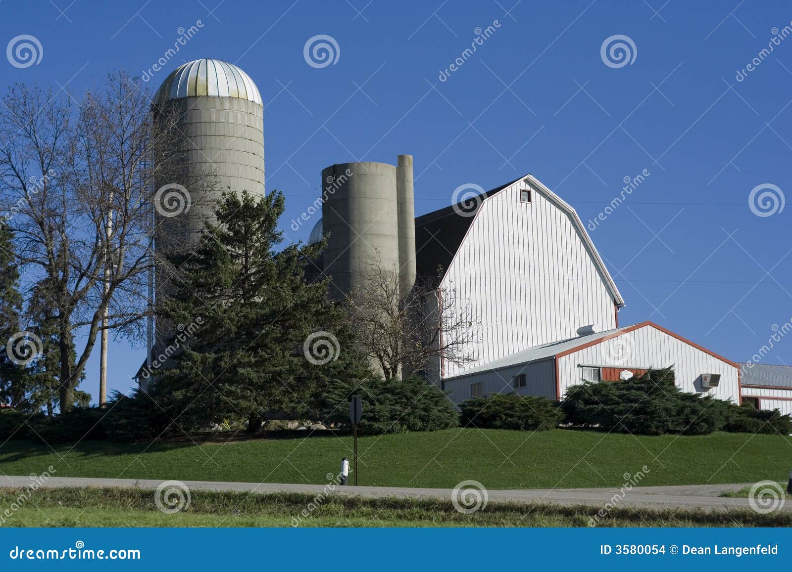 Barn and Silo stock photo. Image of farm, corn, agriculture - 3580054