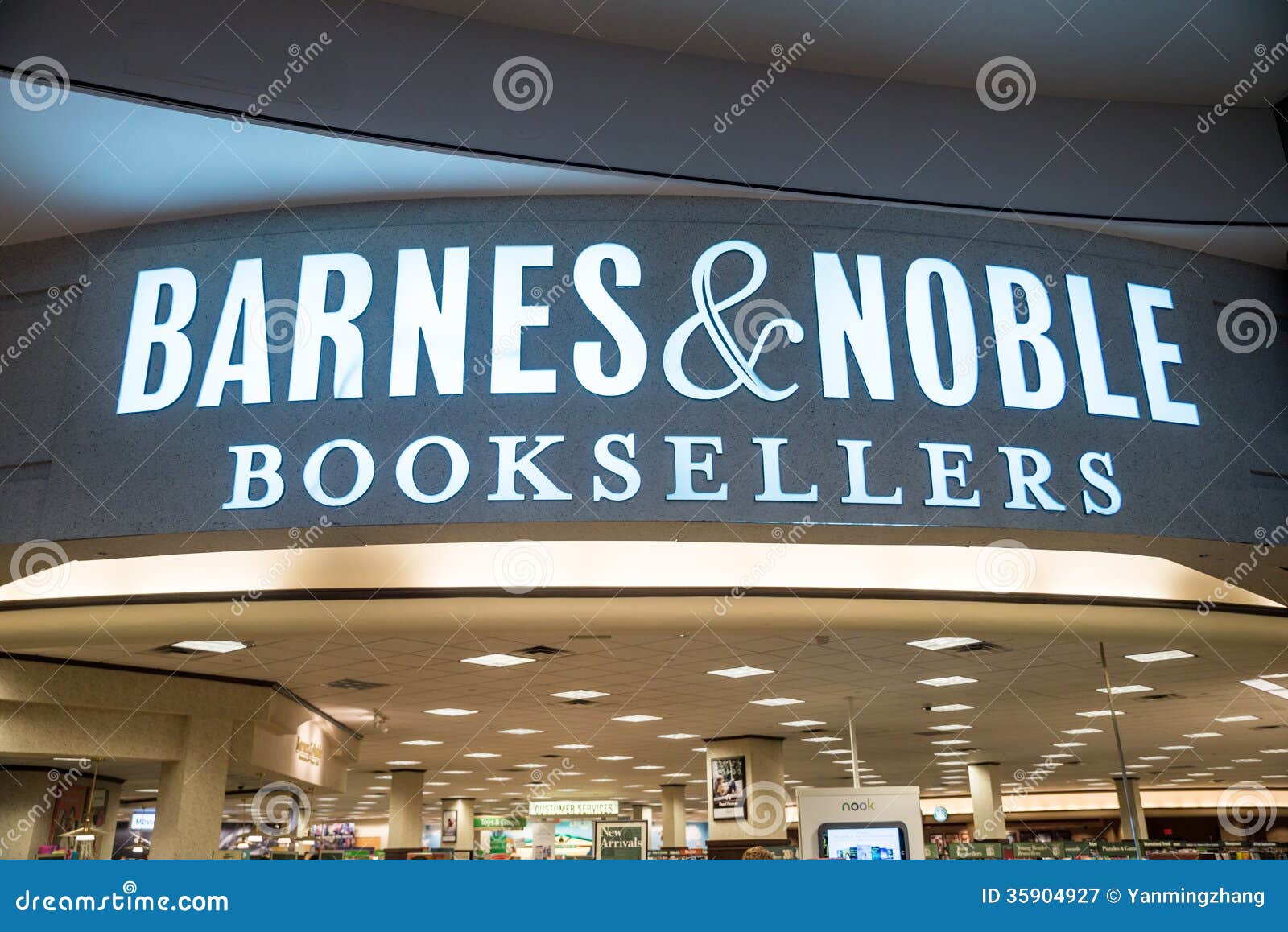 Barnes E Nobile in Centro Commerciale Dell'America Fotografia ...
