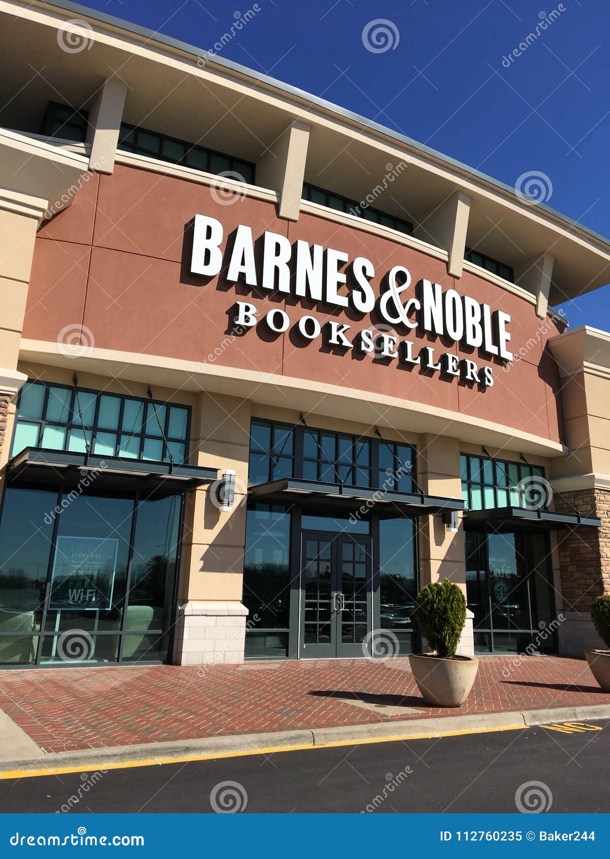 Barns & Noble editorial image. Image of barns, noble - 112760235