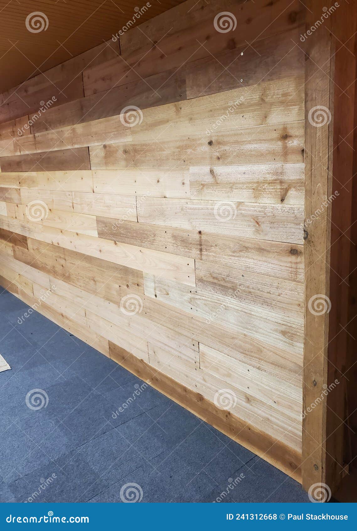 Barnwood Wood Interior Wall in Basement Stock Photo - Image of basement ...