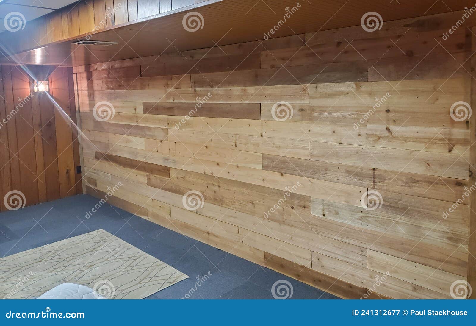 Barnwood Wood Interior Wall in Basement Stock Image - Image of wall ...