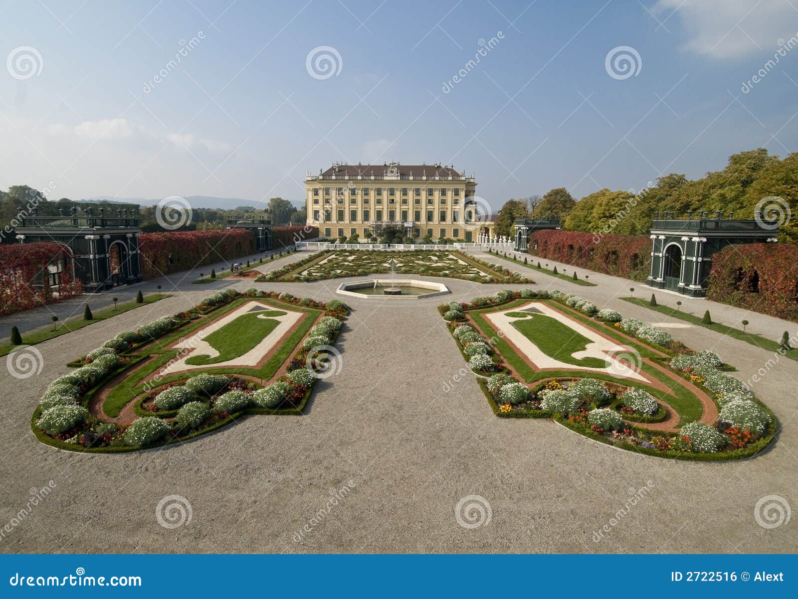 Baroque garden stock photo. Image of plants, scenic, schoennbrunn - 2722516