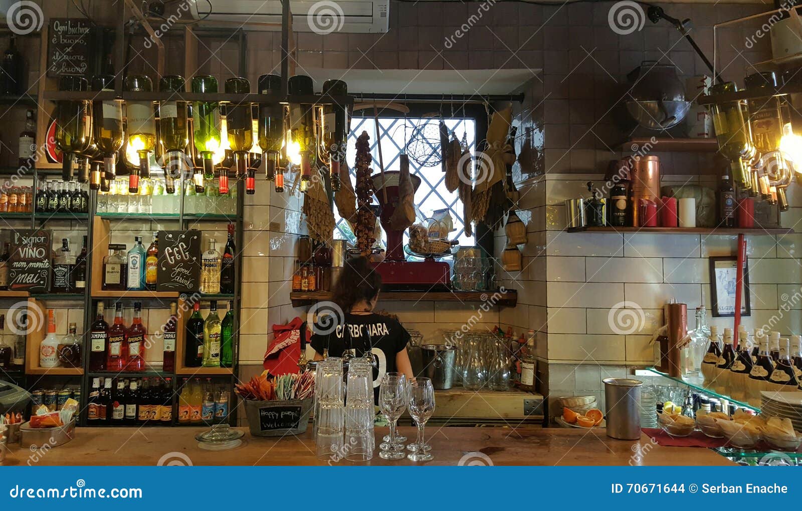 Barra italiana tradicional imagen de archivo editorial. Imagen de ocio ...
