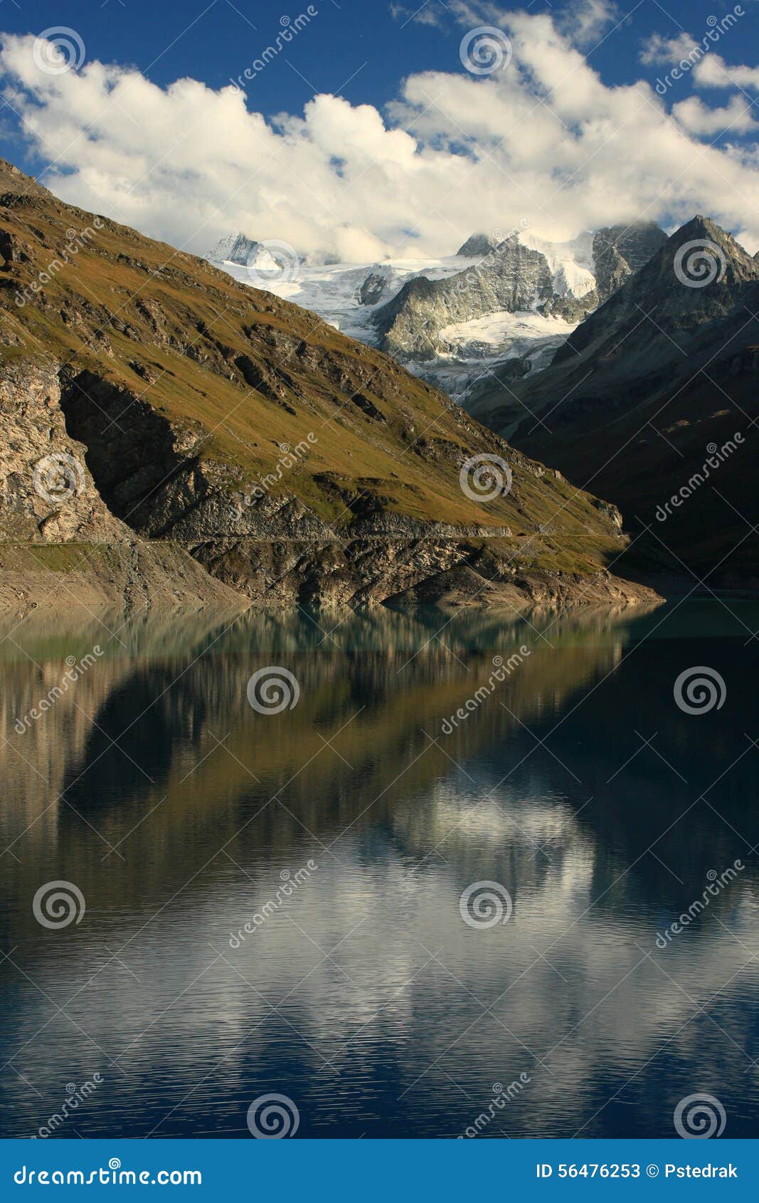 Barrage de Moiry dam stock image. Image of range, mountain - 56476253