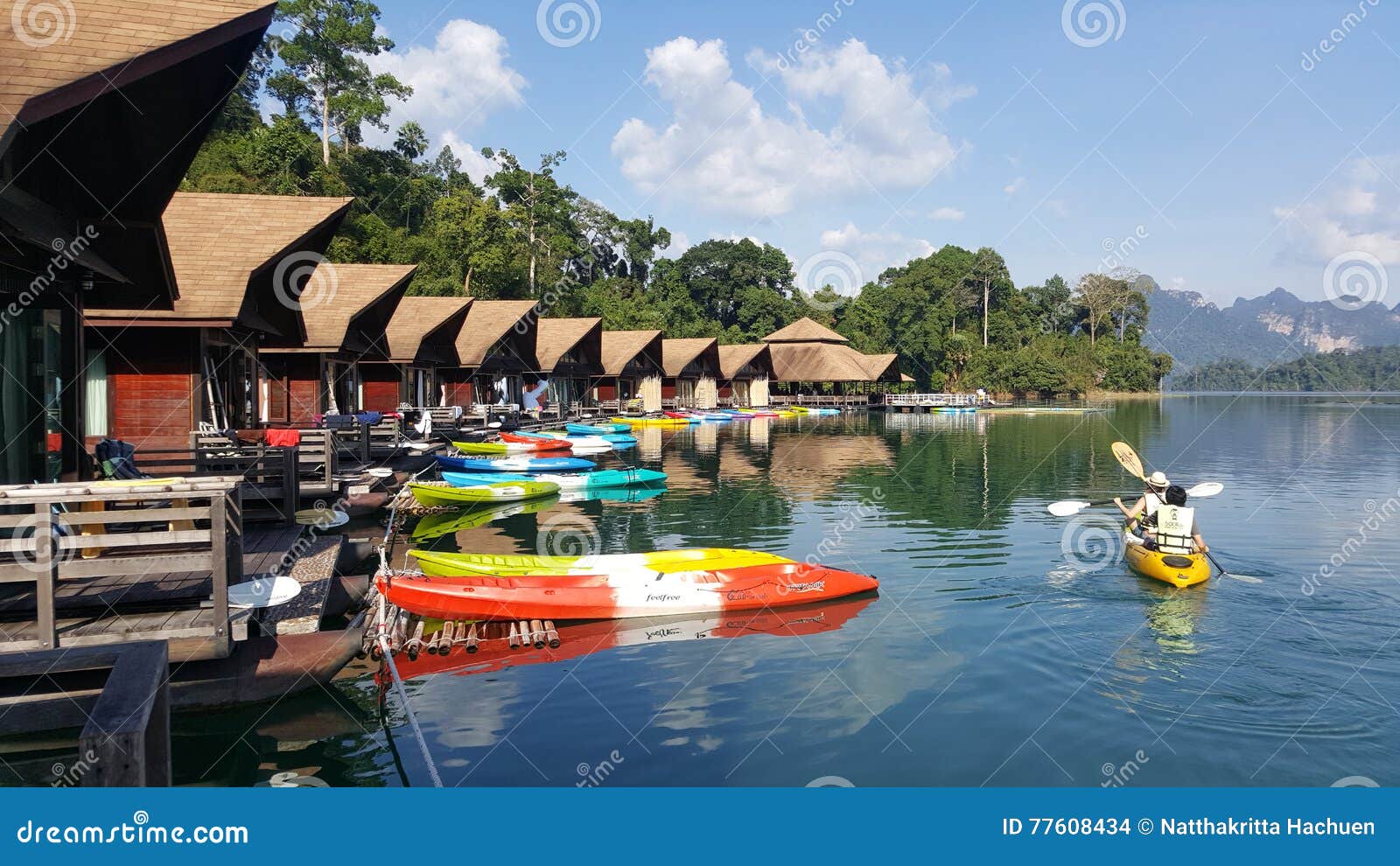 Barrage De Ratchaprapa (Chaew Lan Dam) Image stock éditorial - Image du ...