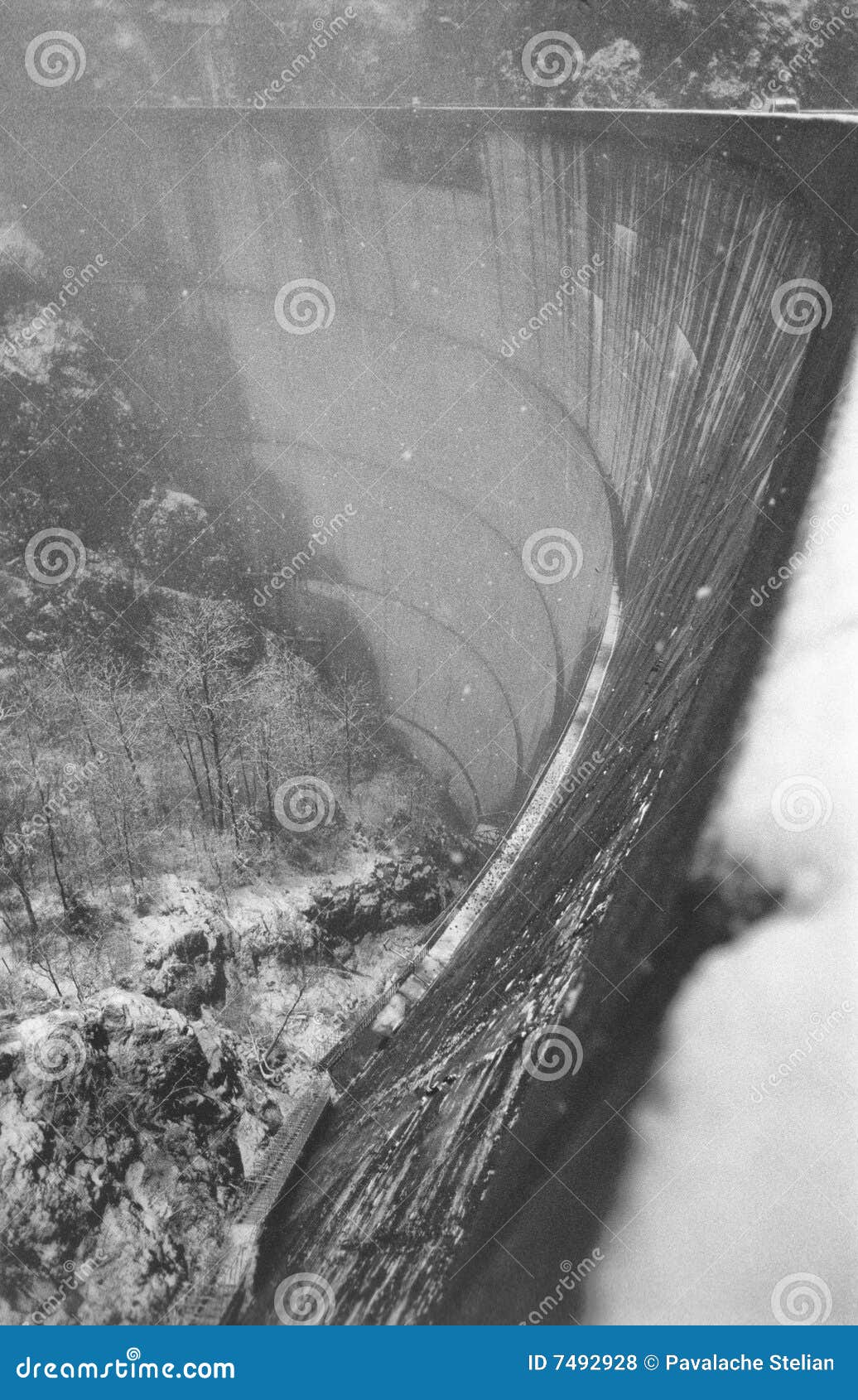 Barrage, hydroelectric stock photo. Image of nature, engineering - 7492928