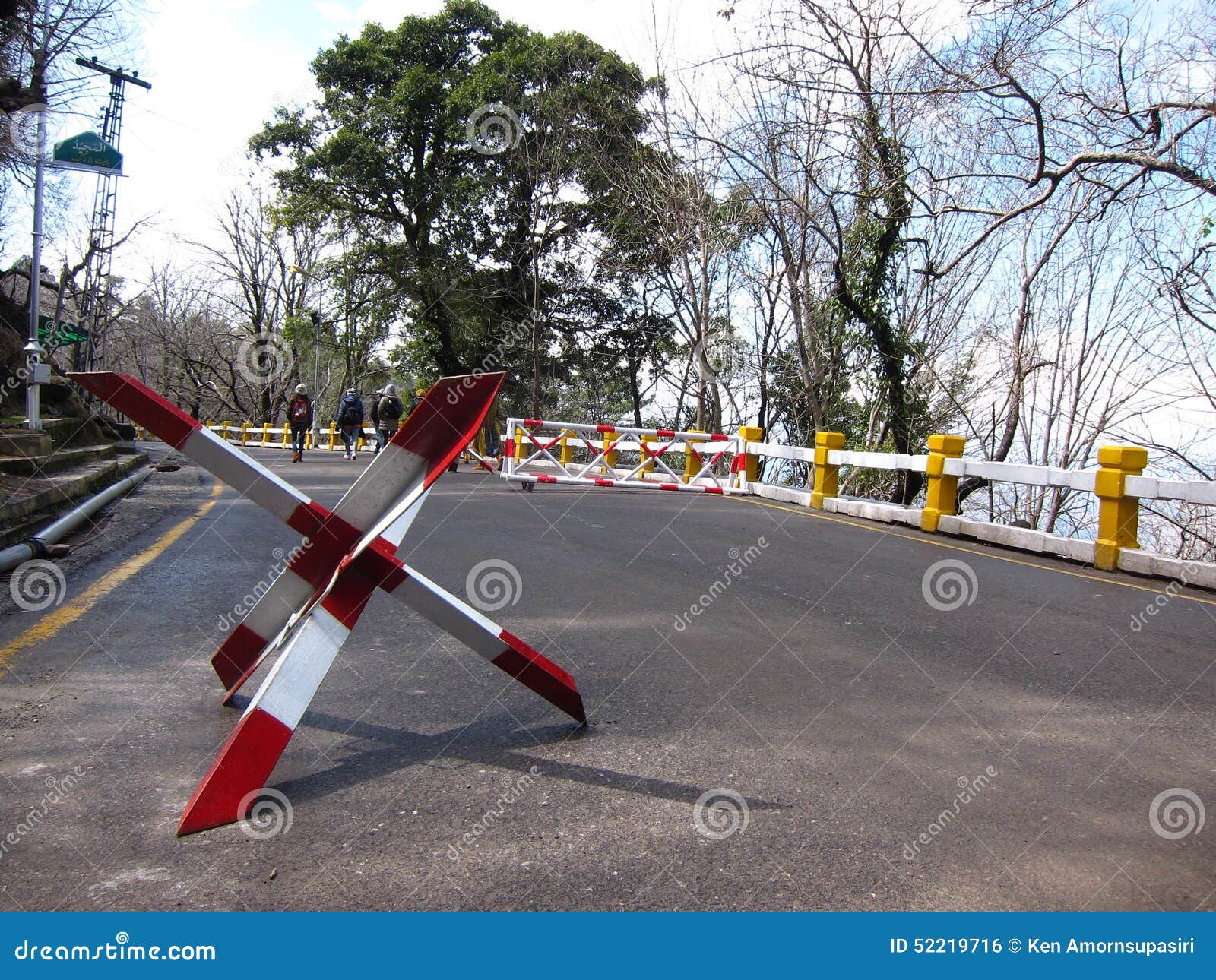 Barrage routier de Murree photo éditorial. Image du véhicule - 52219716