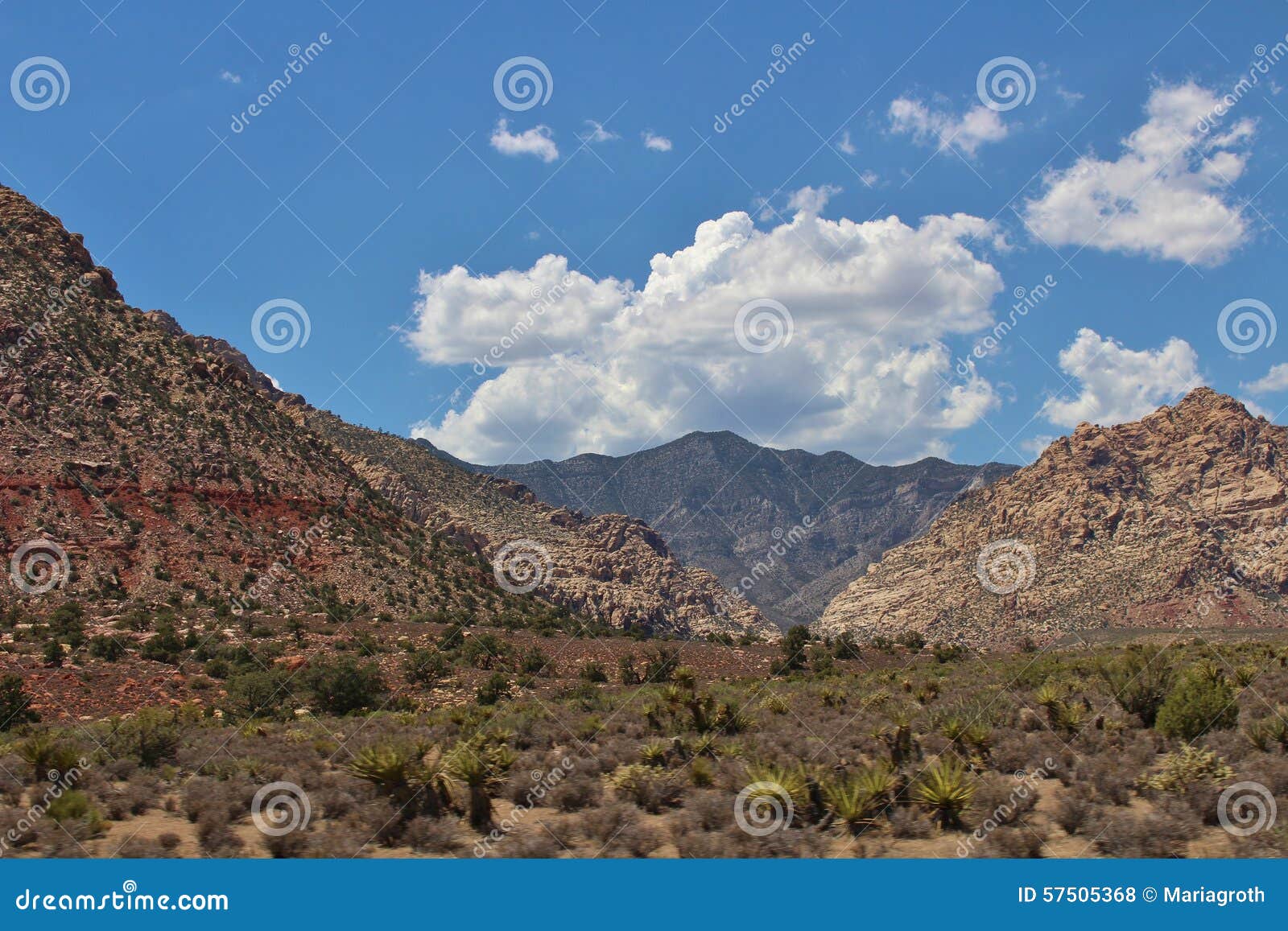 Barranco Rojo De La Roca, Nevada, Los E.E.U.U. Foto de archivo - Imagen ...