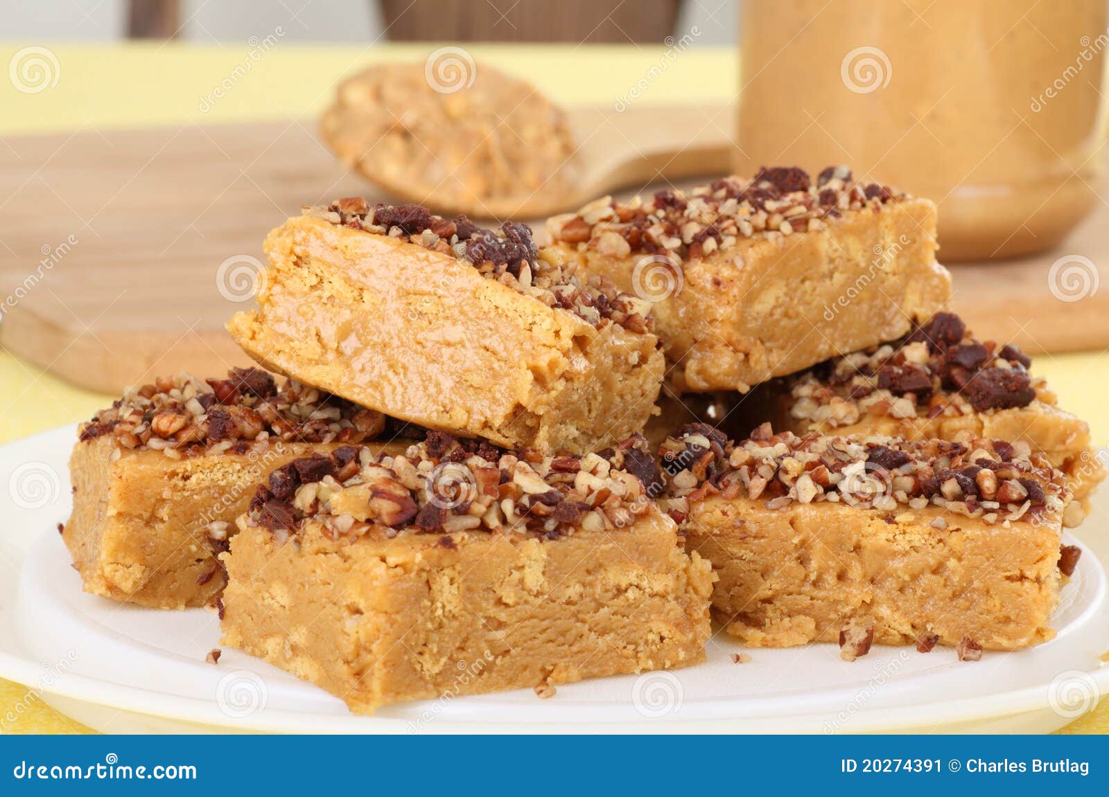 Barre Del Burro Di Arachide Immagine Stock - Immagine di noce, pila ...