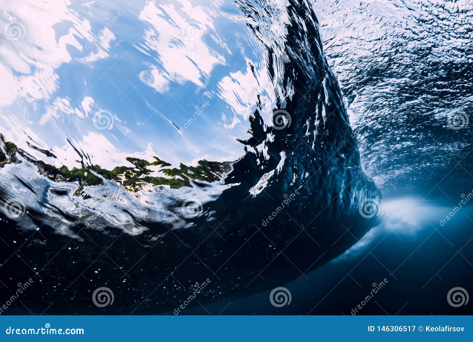 Barrel wave underwater stock image. Image of ripple - 146306517