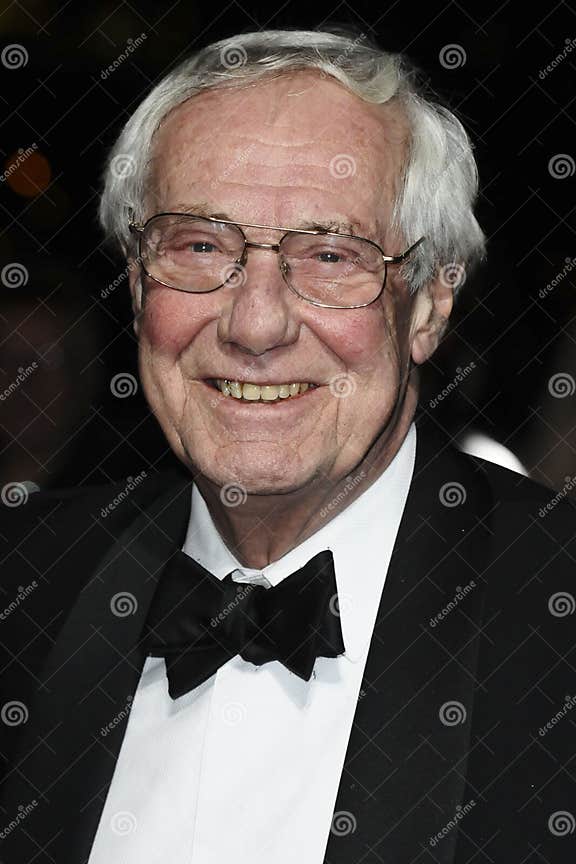Barry Norman editorial stock image. Image of film, bank - 23038764