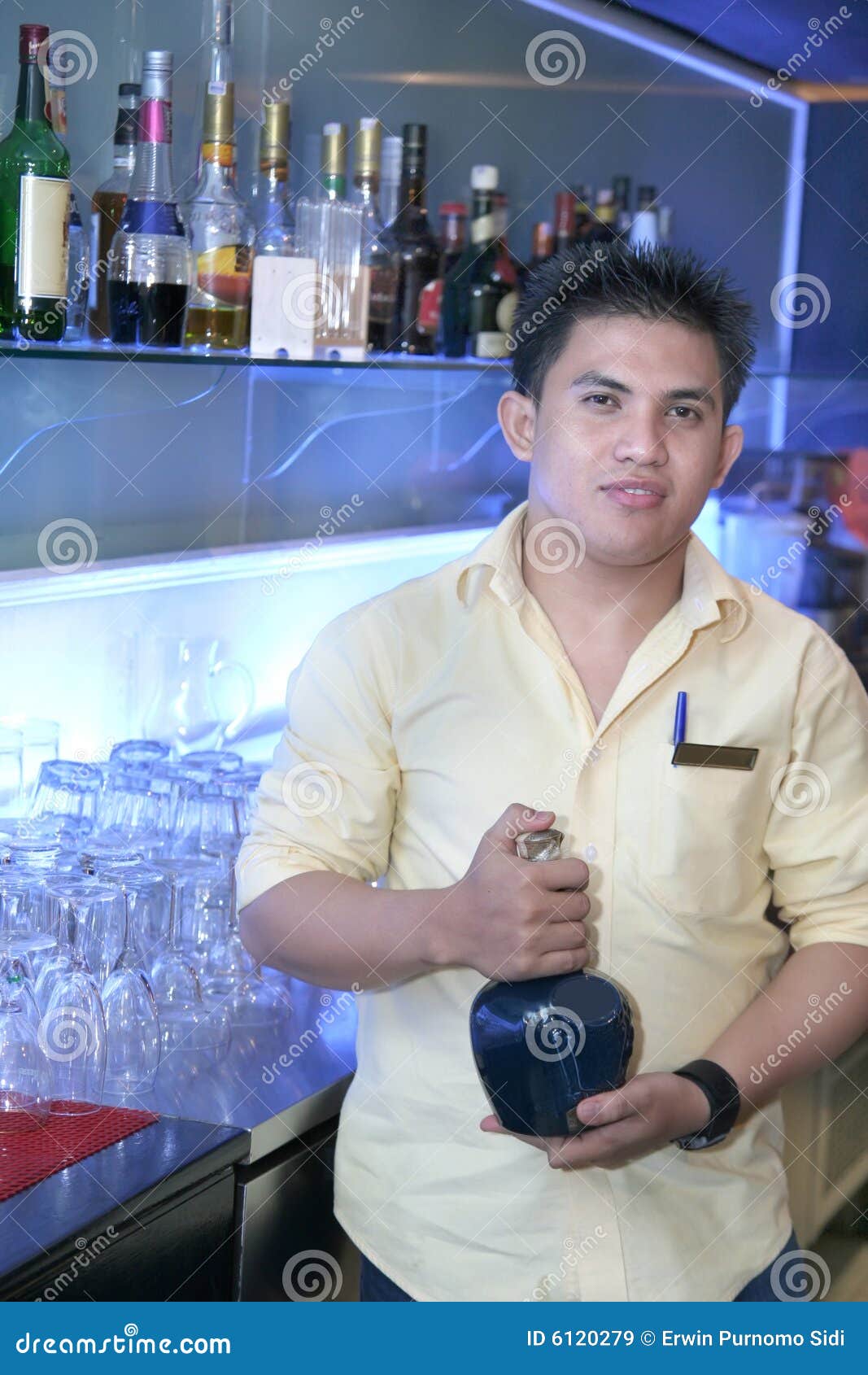 Bartender at work stock image. Image of asia, server, portrait - 6120279