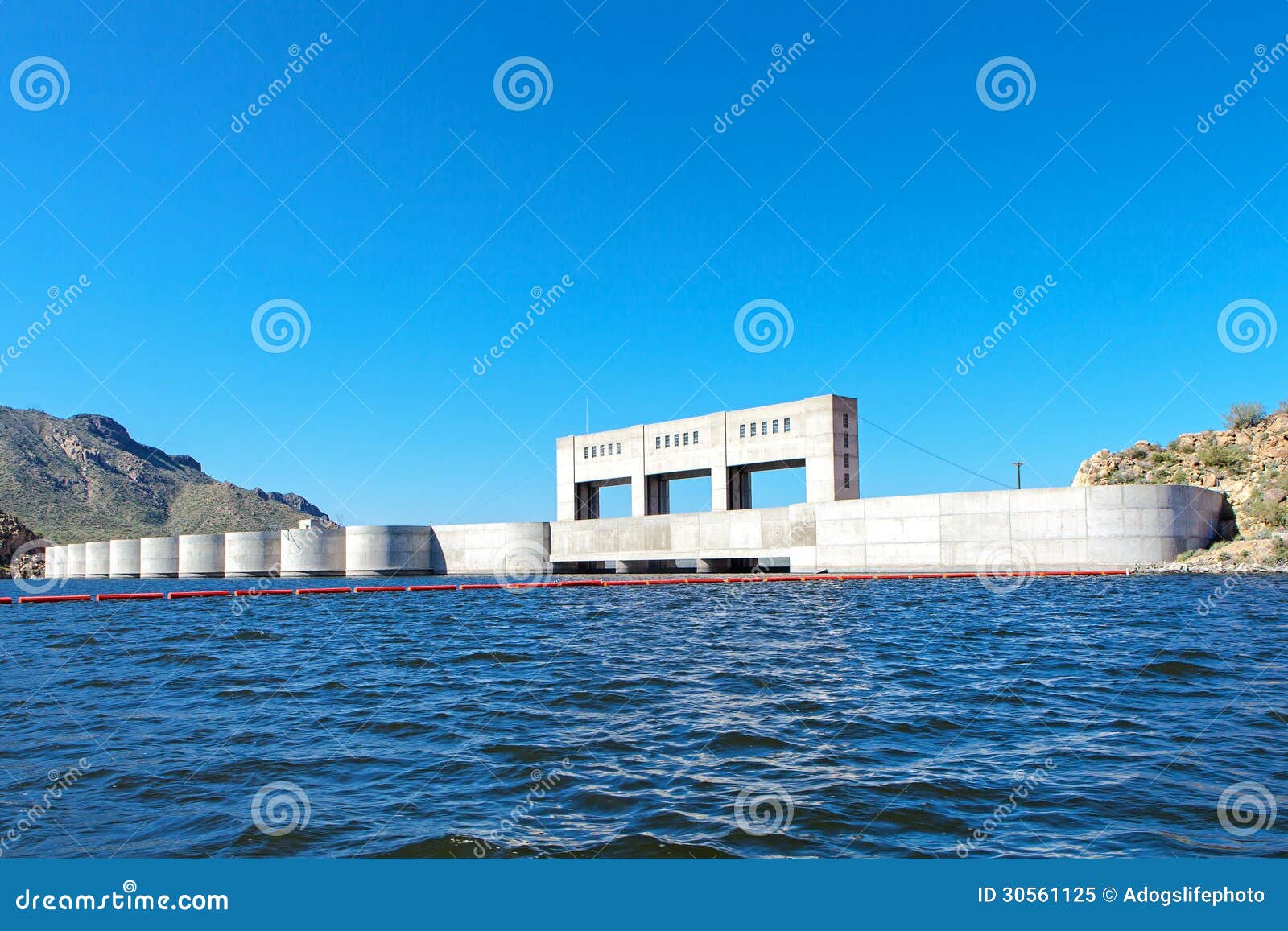 Bartlett Lake Dam imagen de archivo. Imagen de alternativa - 30561125