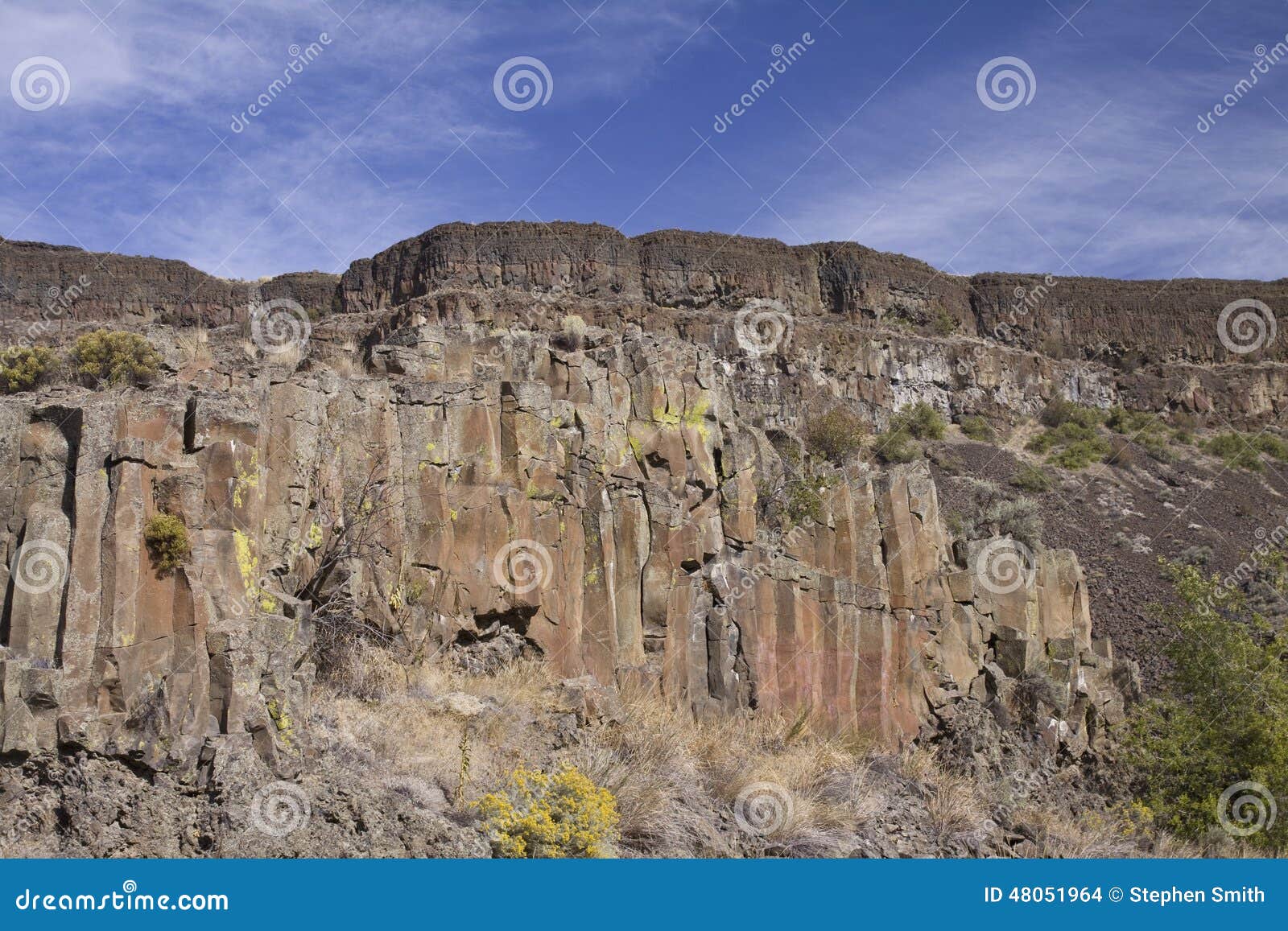 Basalt Cliffs, Sun Lakes Dry Falls State Park, Washington State Stock ...