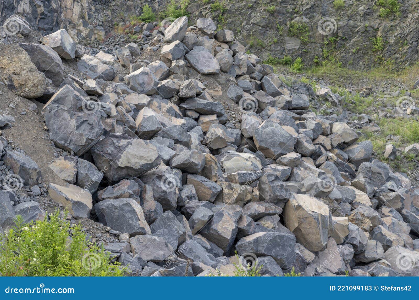 Basalt Rocks Mine. Basalt is the Most Common Volcanic Rock Type on ...