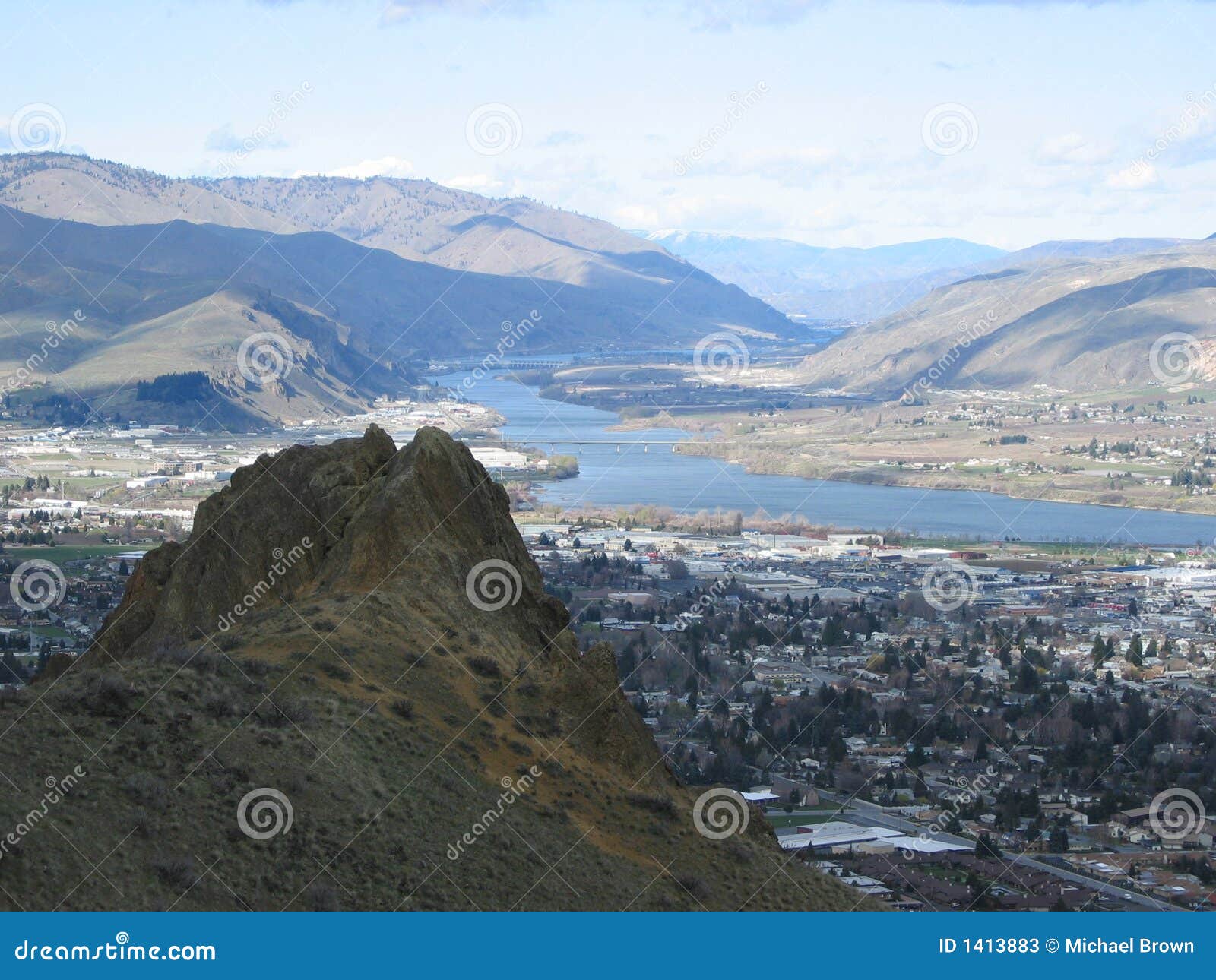Basalt Wenatchee stock image. Image of city, cascades - 1413883