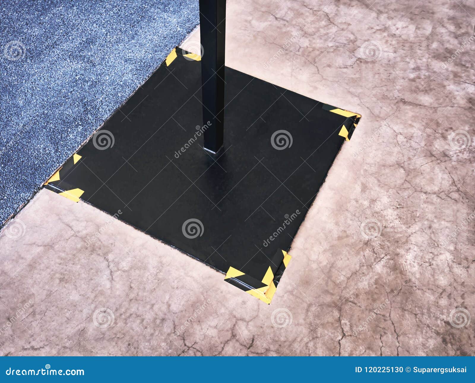Base of Black Welded Steel Column Structure Stock Photo - Image of ...