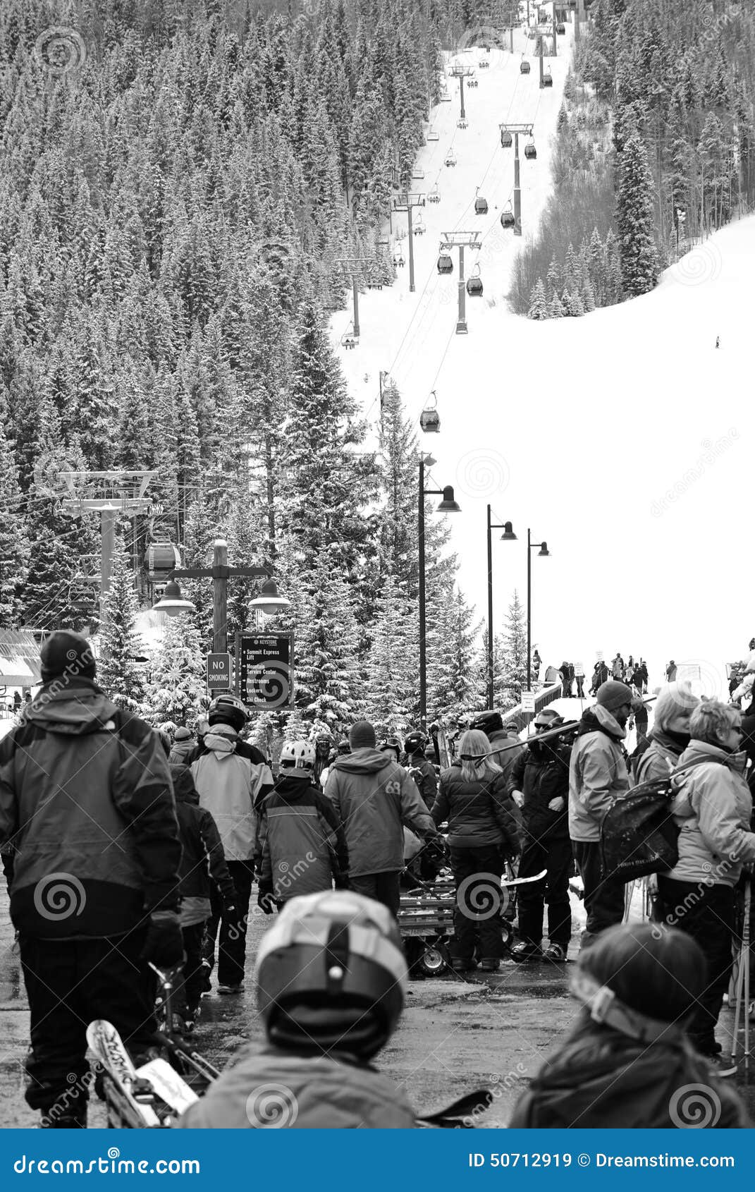 Base of Keystone Mountain editorial stock image. Image of chilly - 50712919