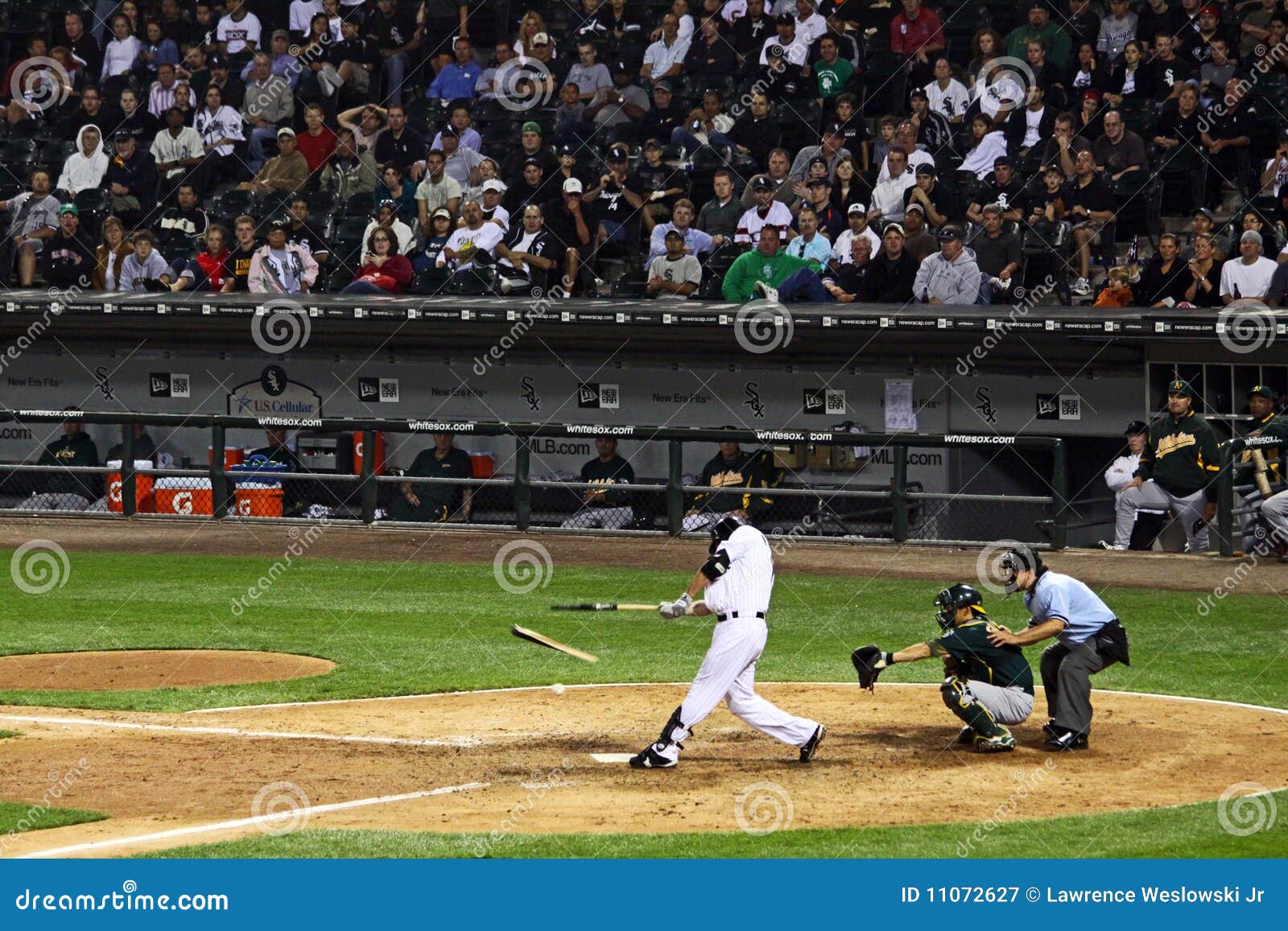 Baseball - Broken, Shattered Bat Editorial Photography - Image of ...