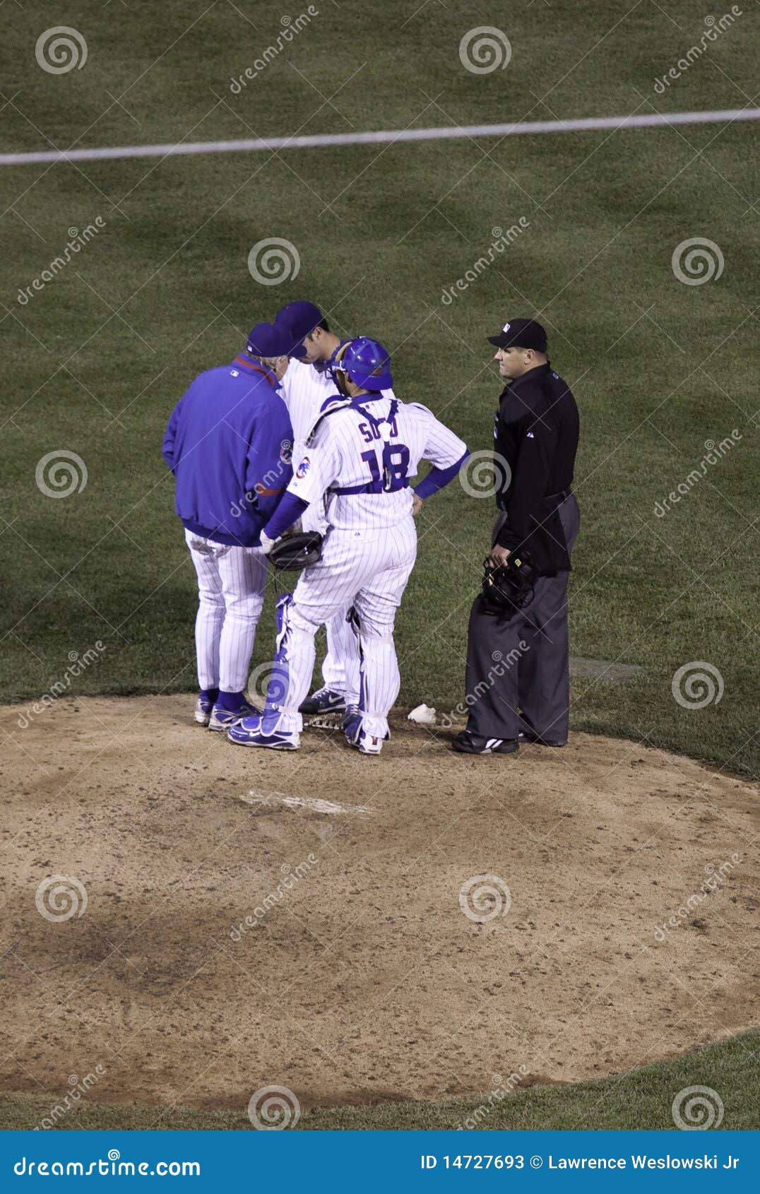 Baseball - Cubs Talking Strategy Editorial Stock Photo - Image of ...