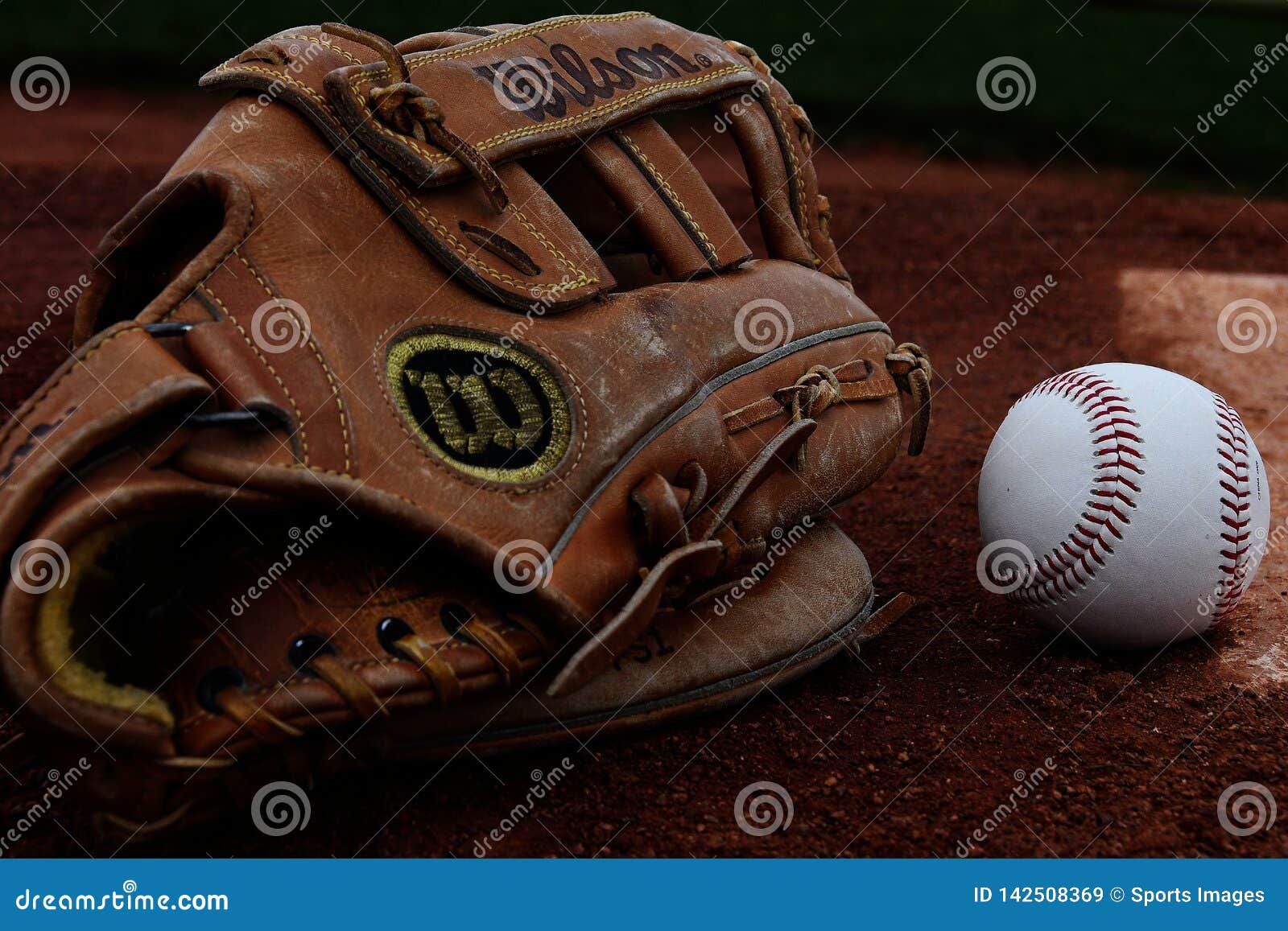 Baseball editorial stock image. Image of game, dugout - 142508369