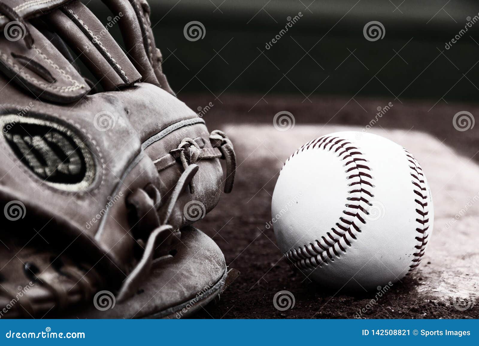 Baseball editorial photo. Image of practice, white, majorleaguebaseball ...