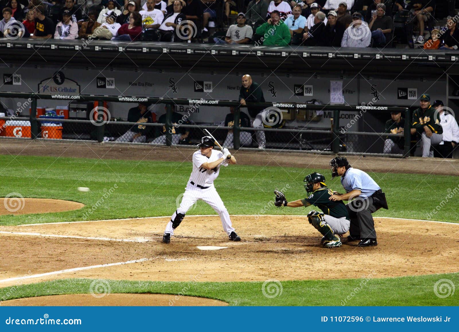 Baseball - Major League Hitter Editorial Photo - Image of grass, league ...