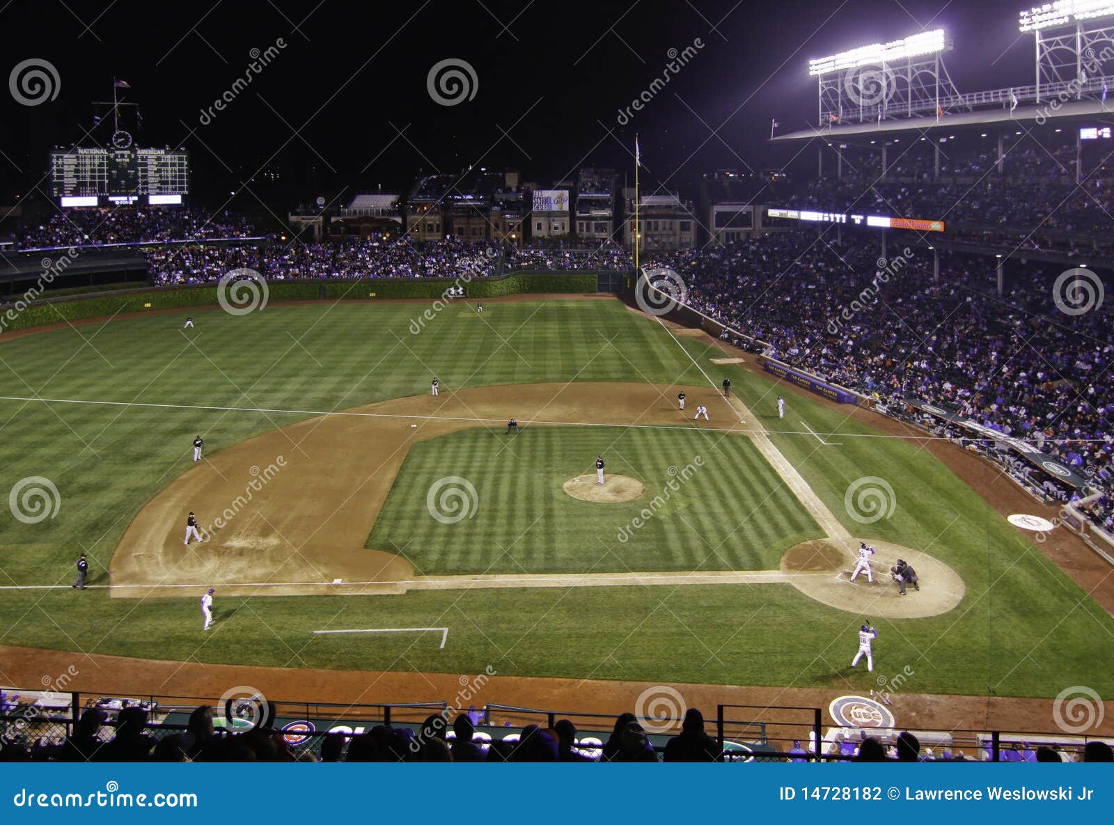 Baseball - Night Game at Wrigley Editorial Photography - Image of ...