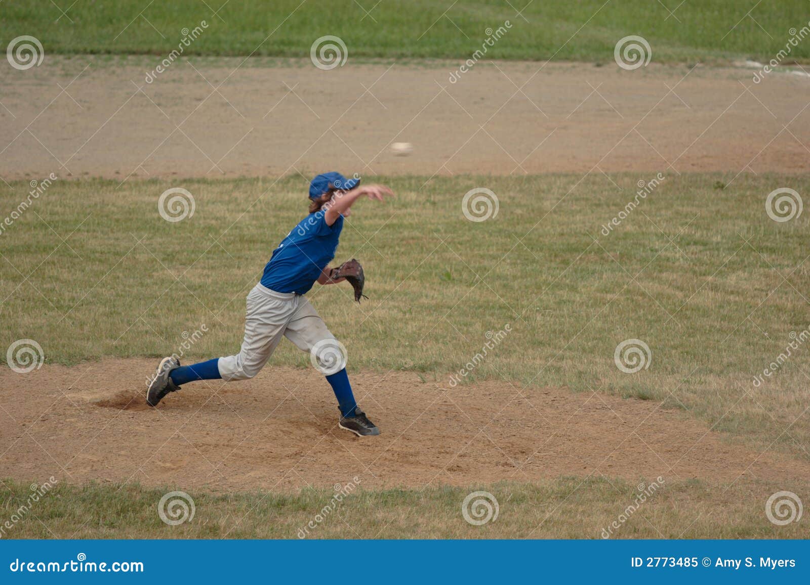 Baseball Pitcher Pitching stock image. Image of kicking - 2773485