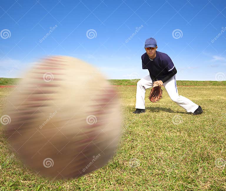 Baseball Player Ready Catching Stock Image - Image of motion, fast ...