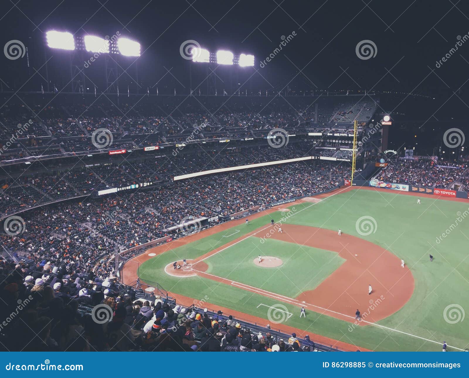 Baseballâ€™s Night Picture. Image: 86298885