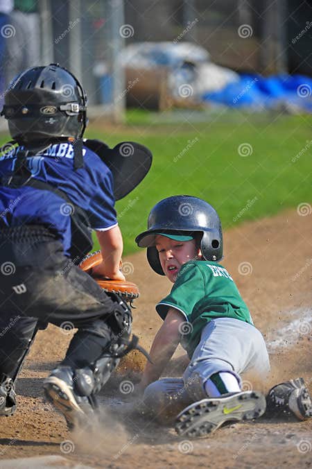 Baseball Sliding into home editorial stock photo. Image of slide - 19269788