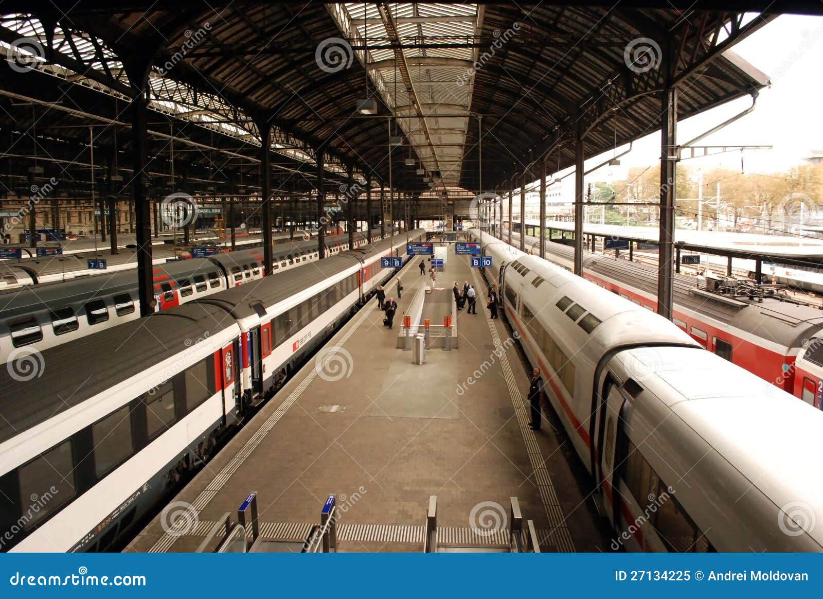 Basel train station editorial image. Image of modern - 27134225