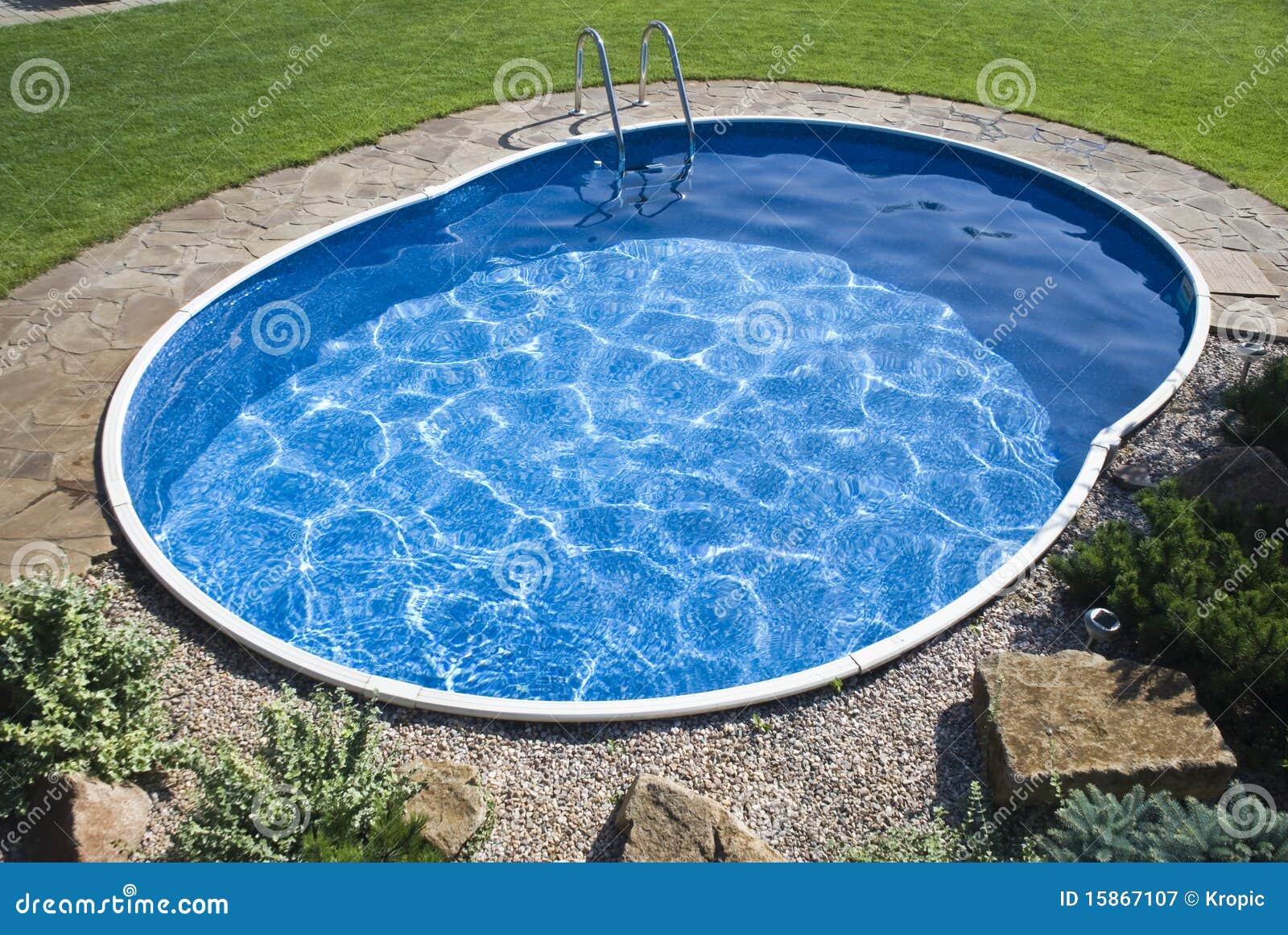 Basen obraz stock. Obraz złożonej z styl, krzesło, zabawa - 15867107