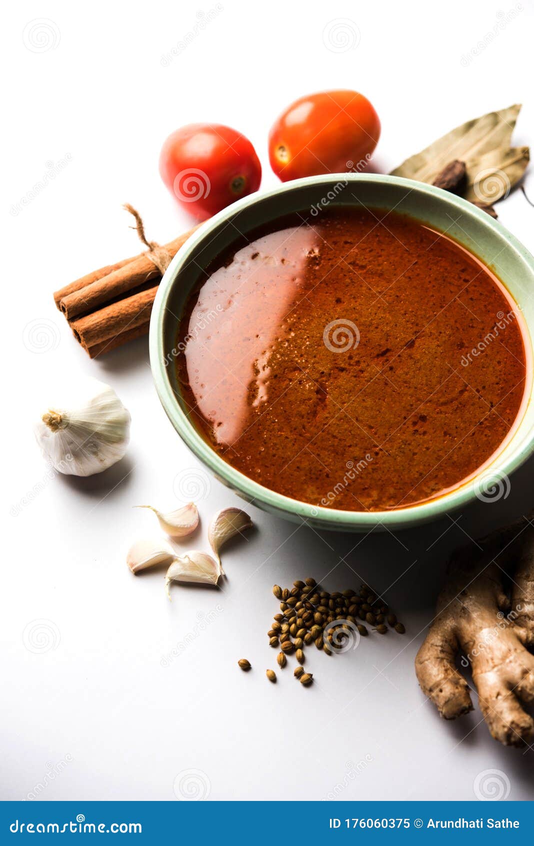 Basic Dark Colours Curry for Chicken or Spicy Indian Vegetable Stock ...