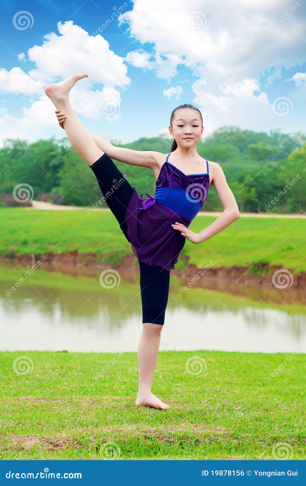 The Basic Practice Dancing Girl Stock Photo - Image of exercise, dance ...