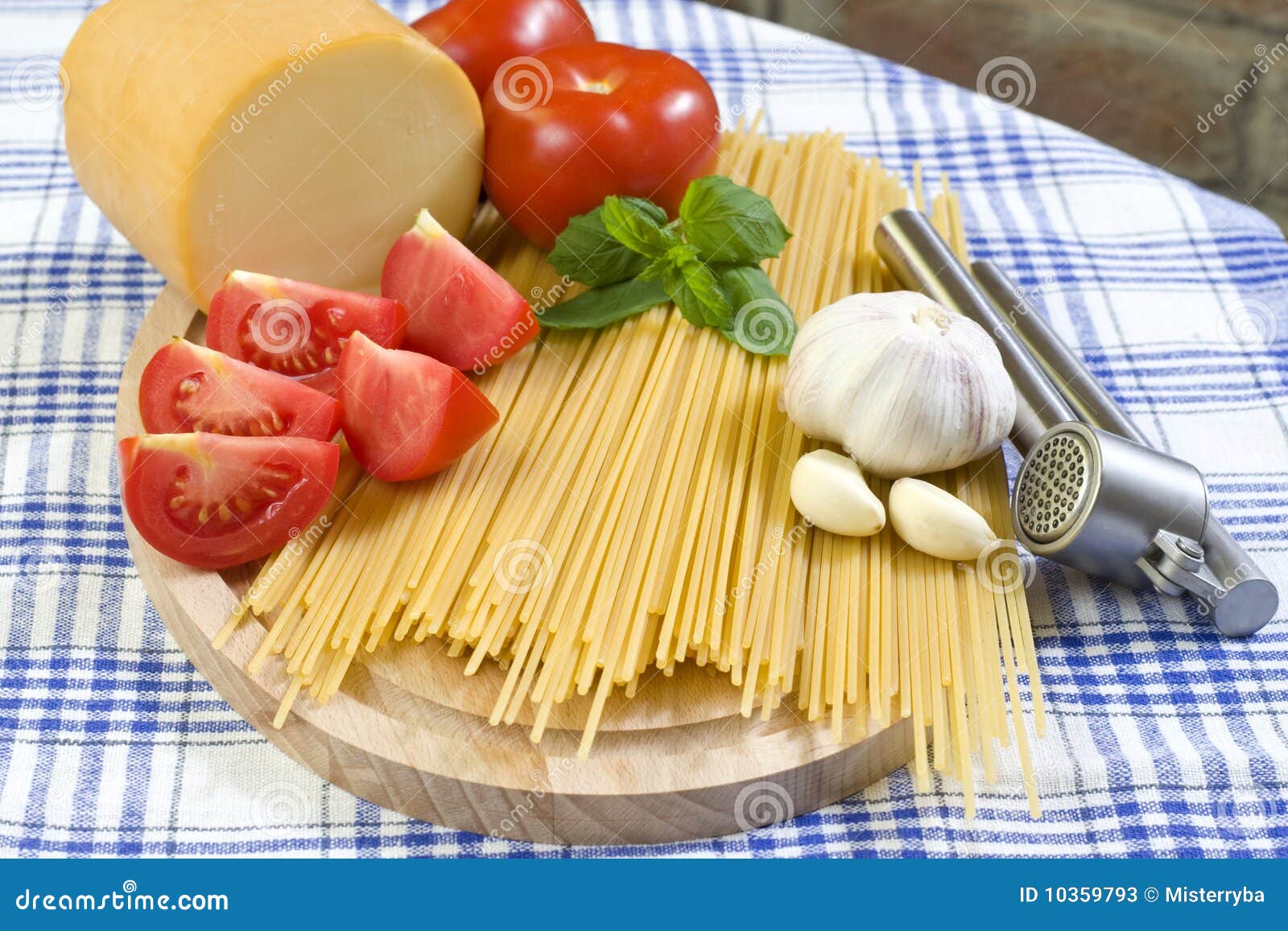 Basic Spaghetti stock image. Image of domestic, tomato - 10359793