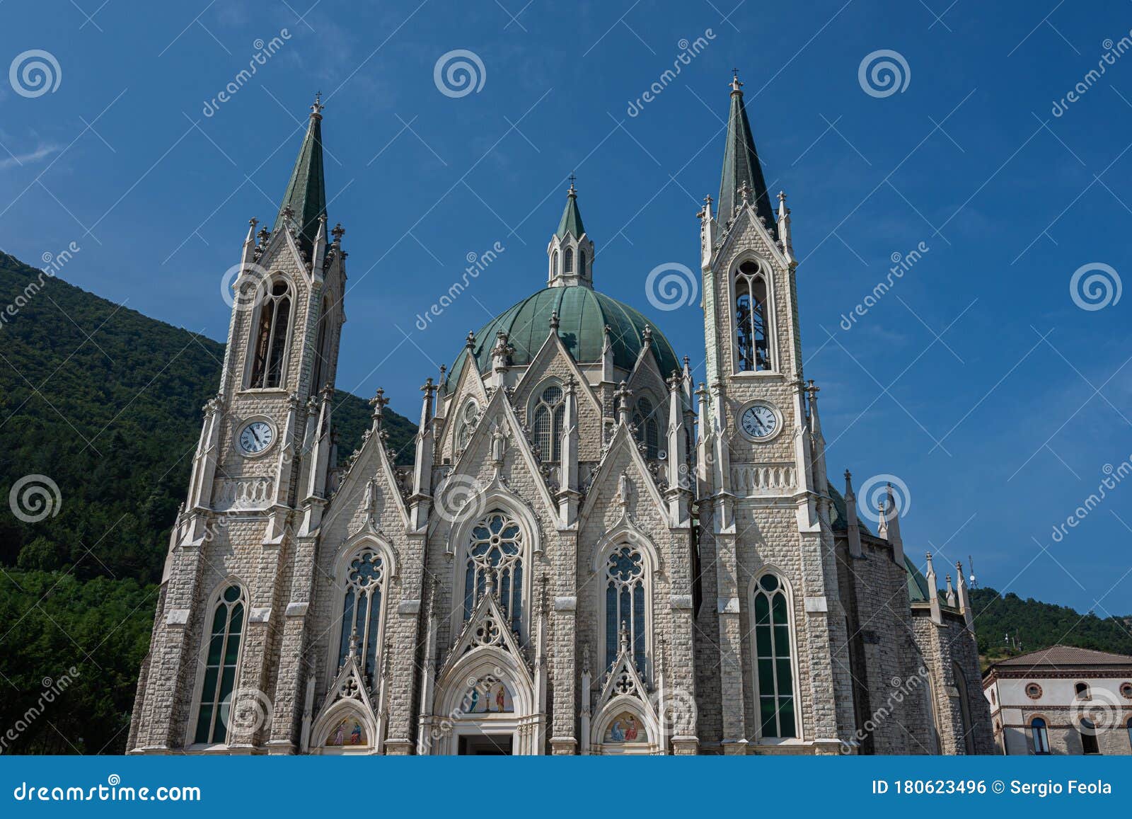 Basilica of Castelpetroso stock photo. Image of pilgrimage - 180623496