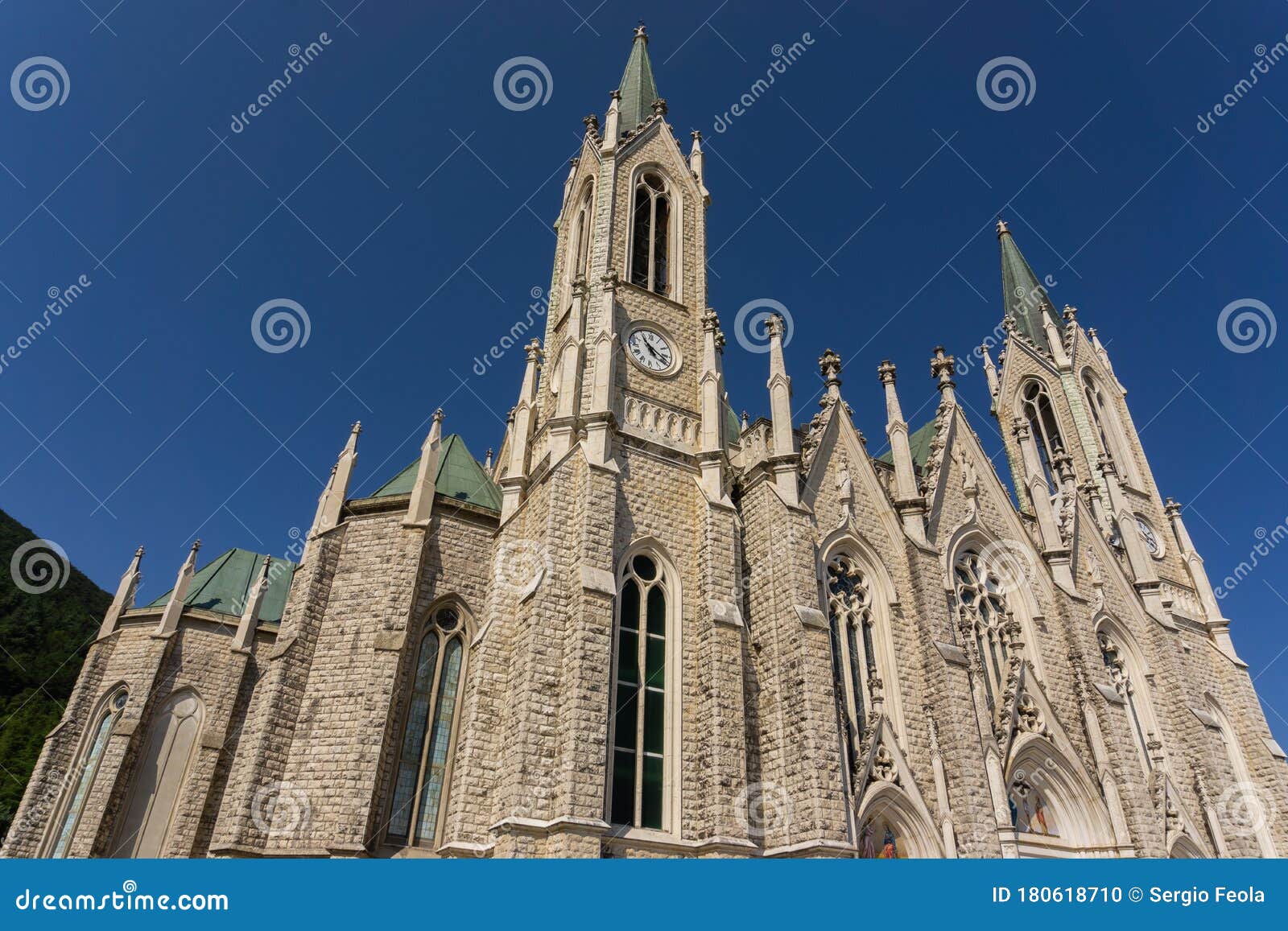 Basilica of Castelpetroso stock photo. Image of molise - 180618710