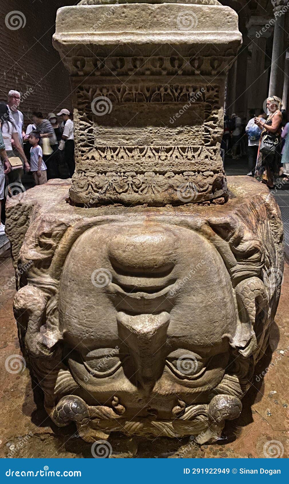 Basilica Cistern editorial stock image. Image of darkness - 291922949