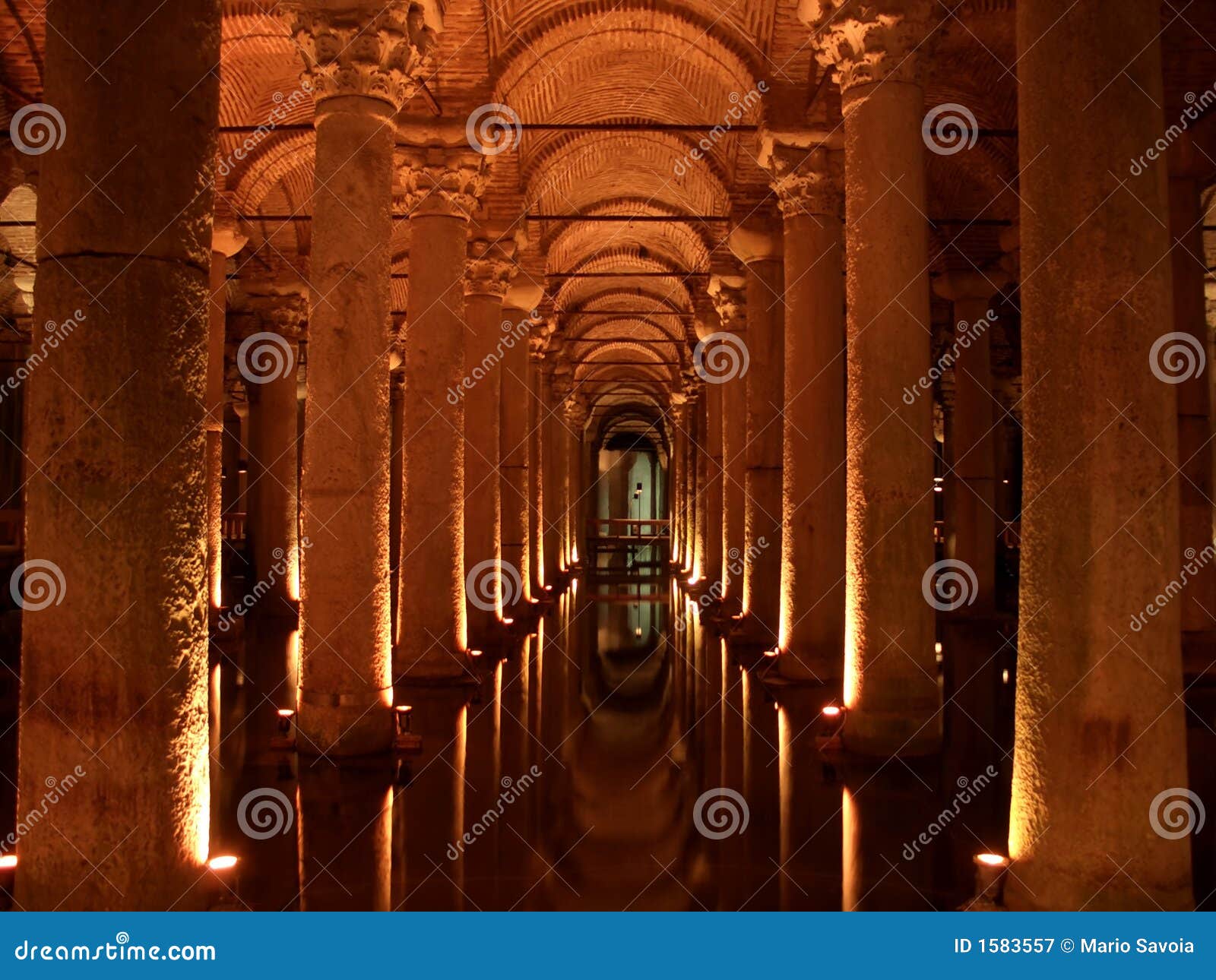 Basilica Cistern in Istanbul Stock Image - Image of saray, water: 1583557