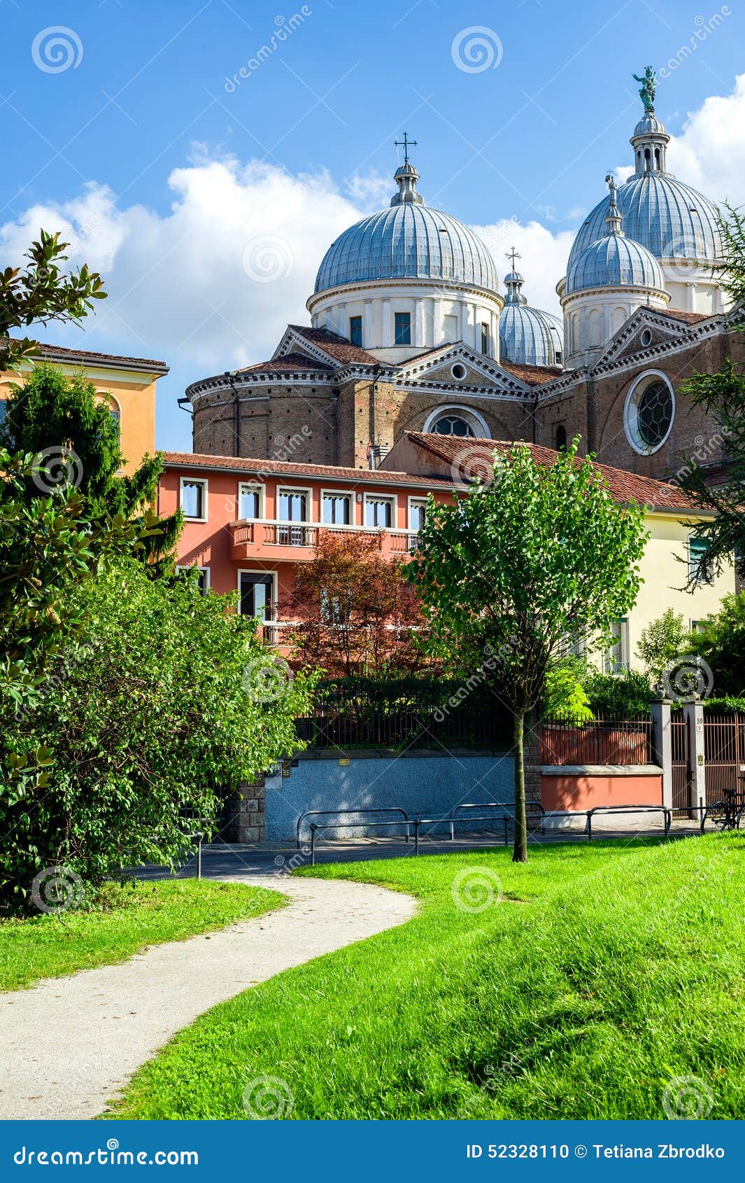 Basilica Della Santa Giustina Fotografia Stock - Immagine di storico ...