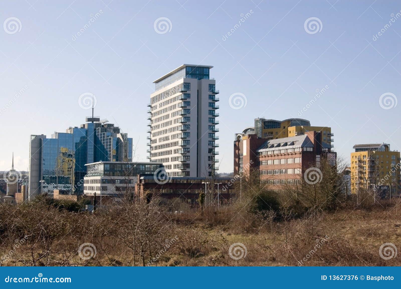 Basingstoke town centre stock photo. Image of basingstoke - 13627376