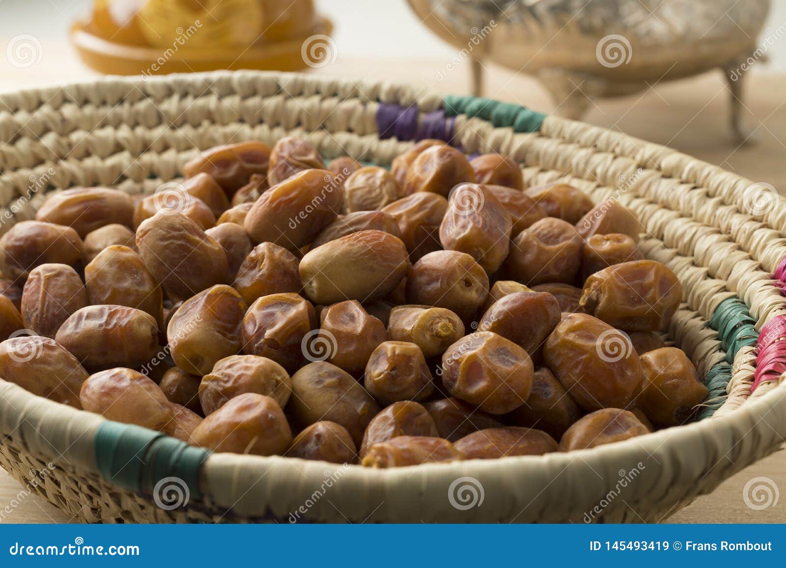 Zahedi Iranian Dates Date-palm Fruit Semi-dry Date Food Irani Datepalms ...