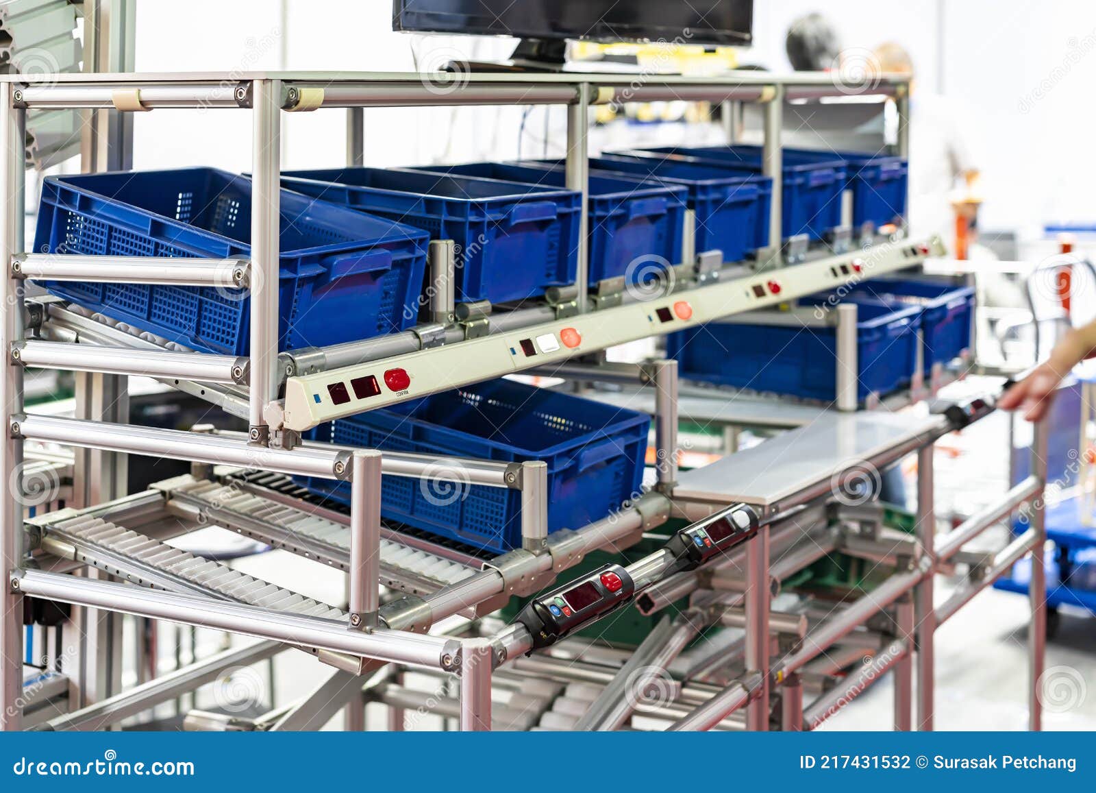 Basket or Plastic Box Container on Roller Rack or Aluminum Shelf with ...