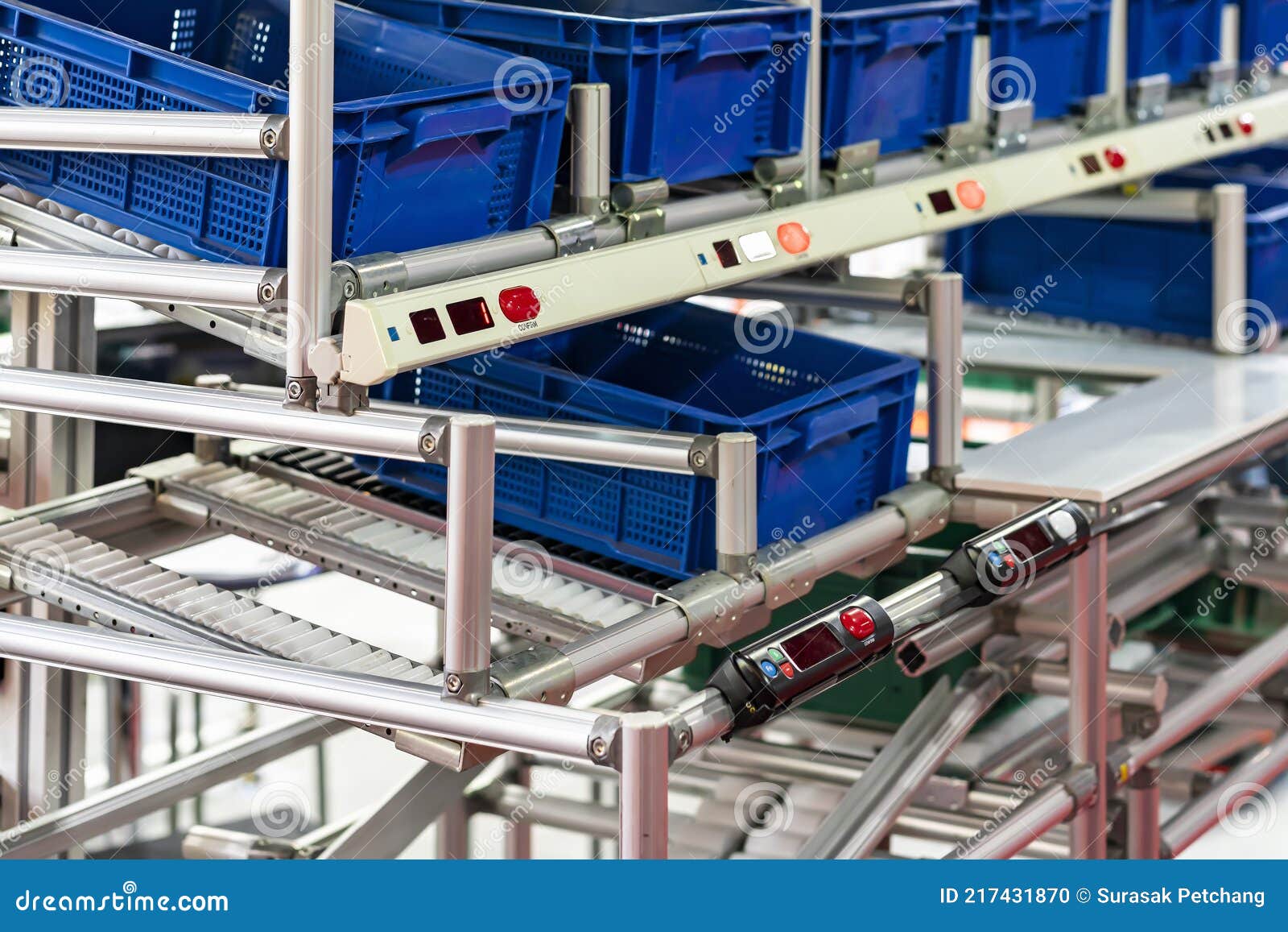 Basket or Plastic Box Container on Roller Rack or Aluminum Shelf with ...