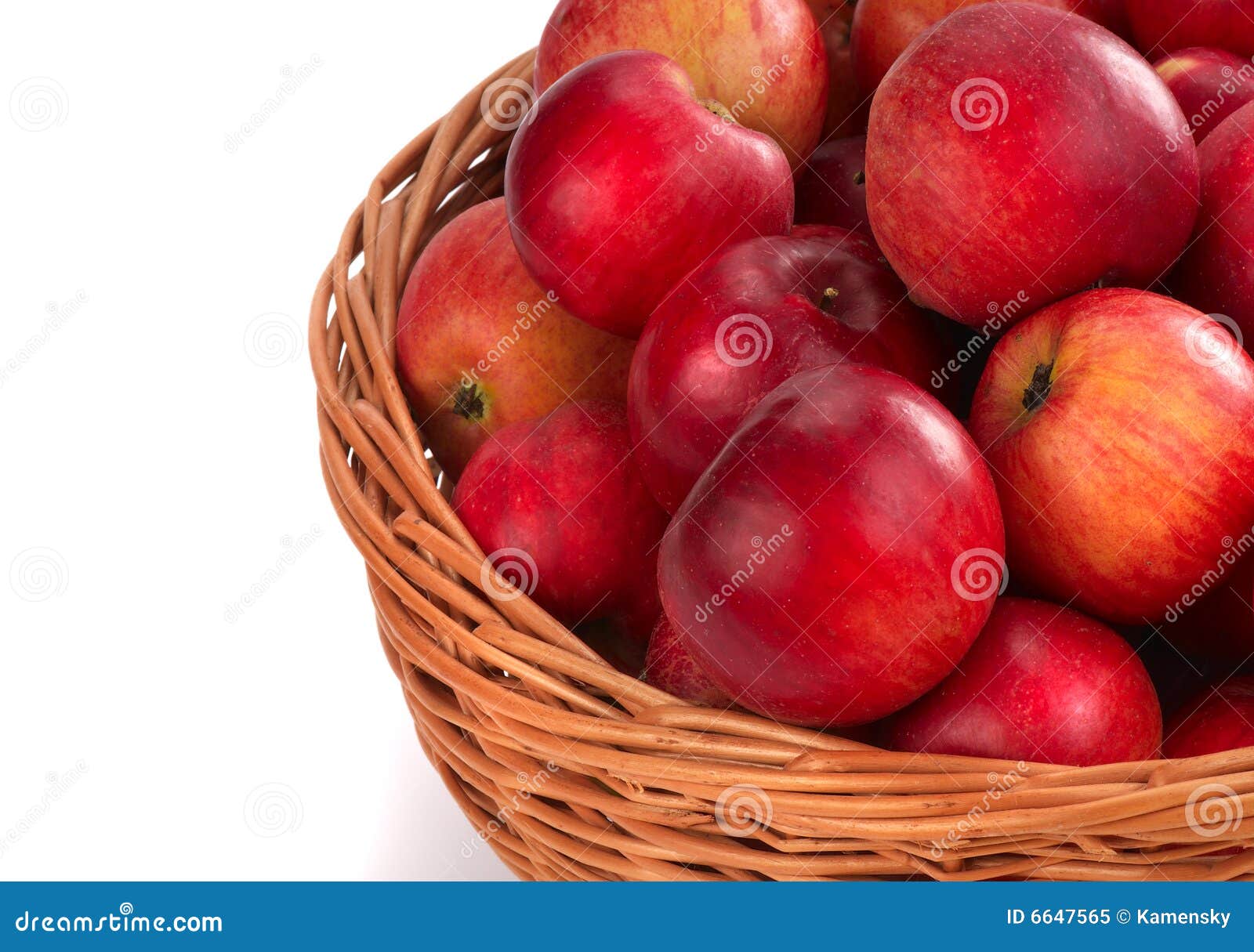 Basket with red apples stock image. Image of harvesting - 6647565