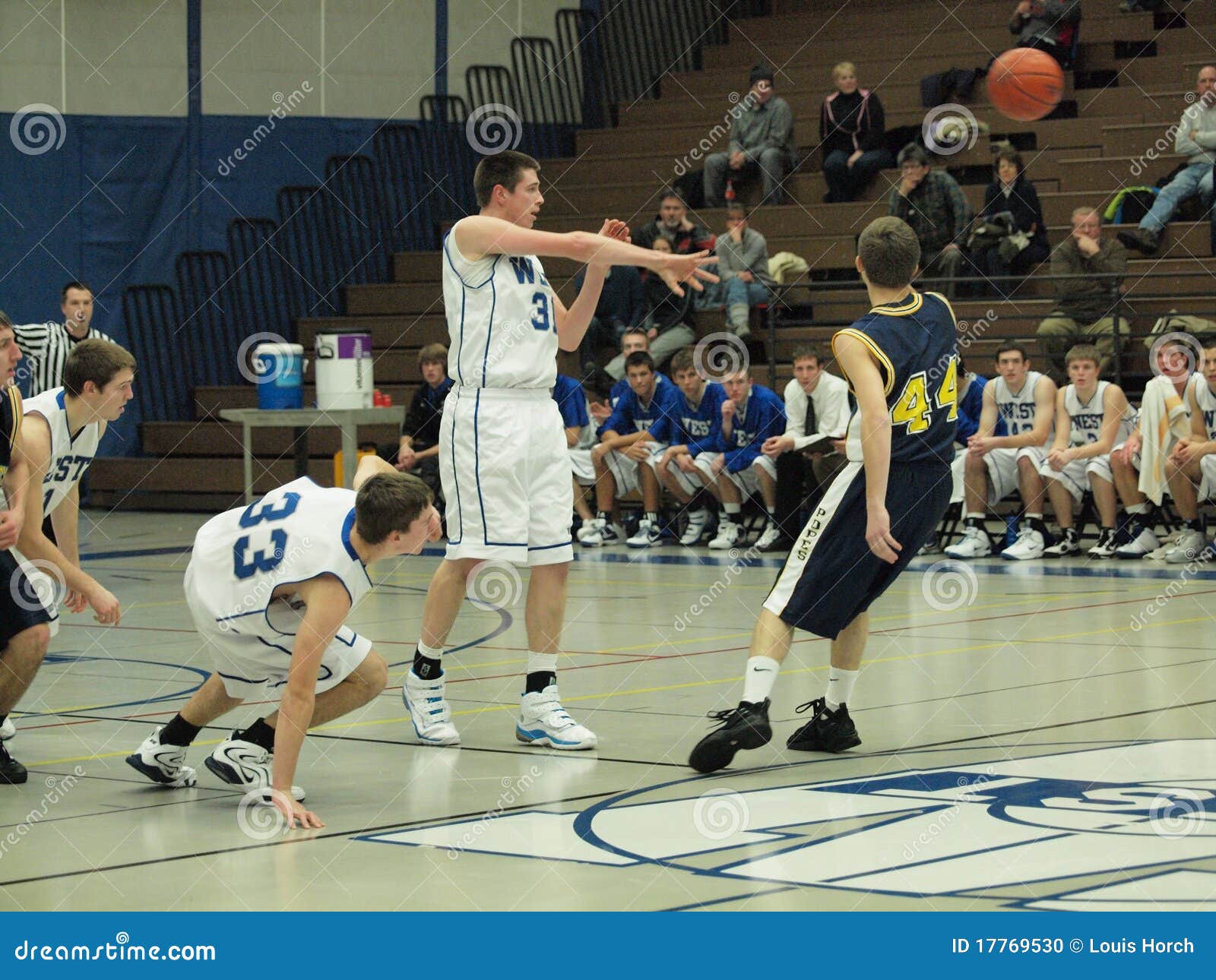 Basketball Action editorial image. Image of move, motion - 17769530