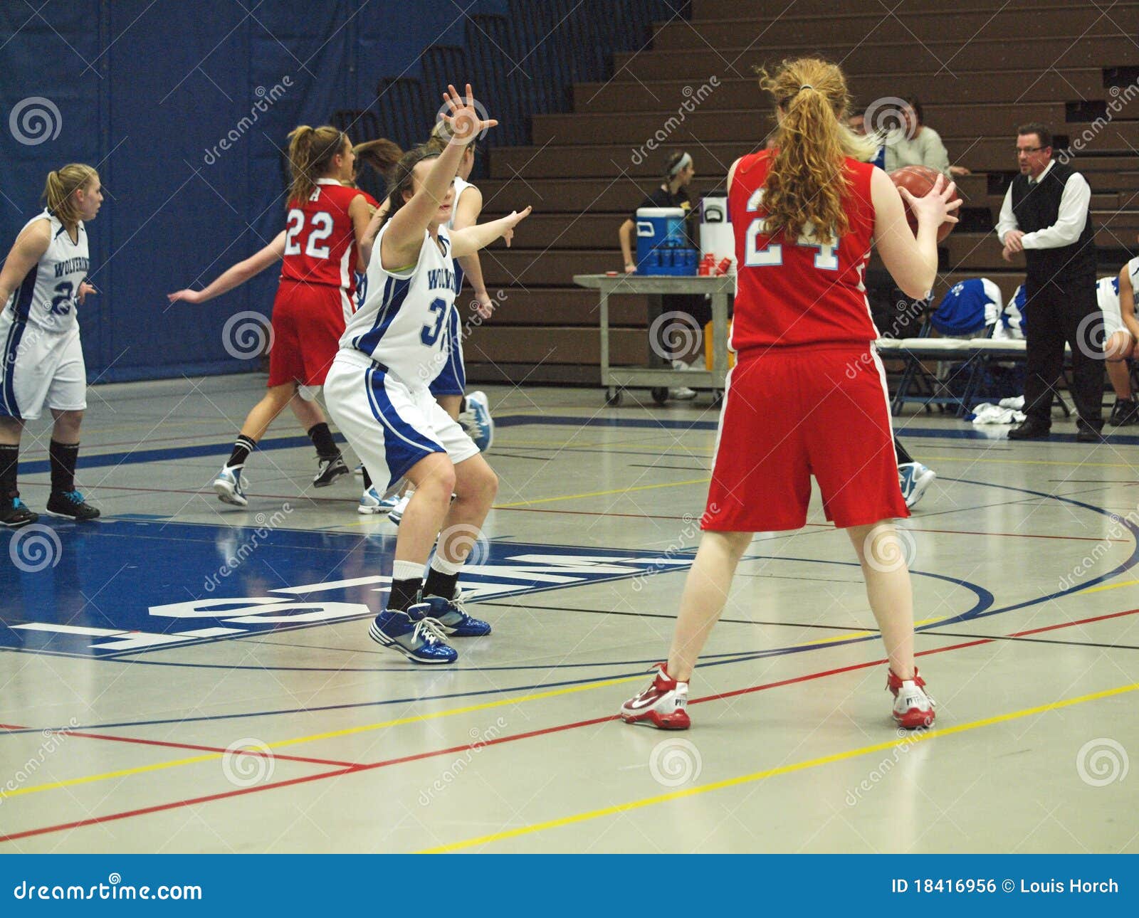 Basketball Action editorial photo. Image of playing, motion - 18416956